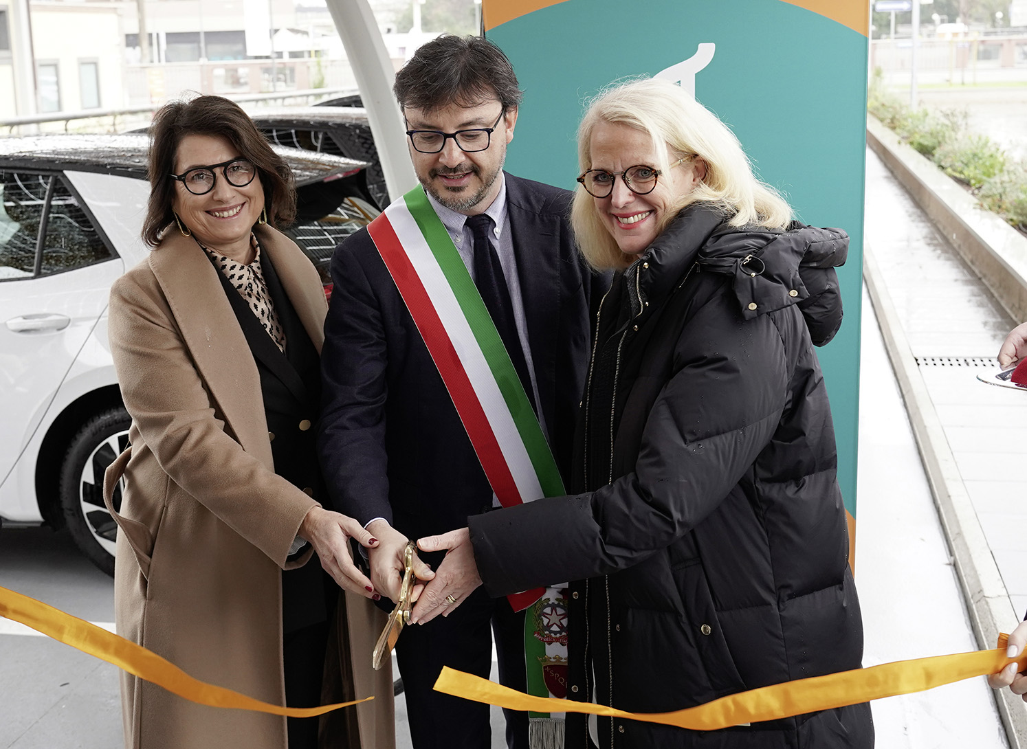 Volkswagen and Enel X Way launch Ewiva to build Italy’s largest high ... Volkswagen and Enel X Way launch Ewiva to build Italy’s largest high ...