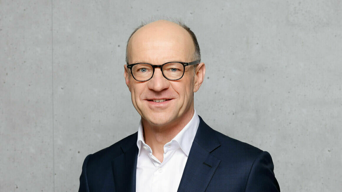 Volkswagen Group delivers solid results in challenging environment ...