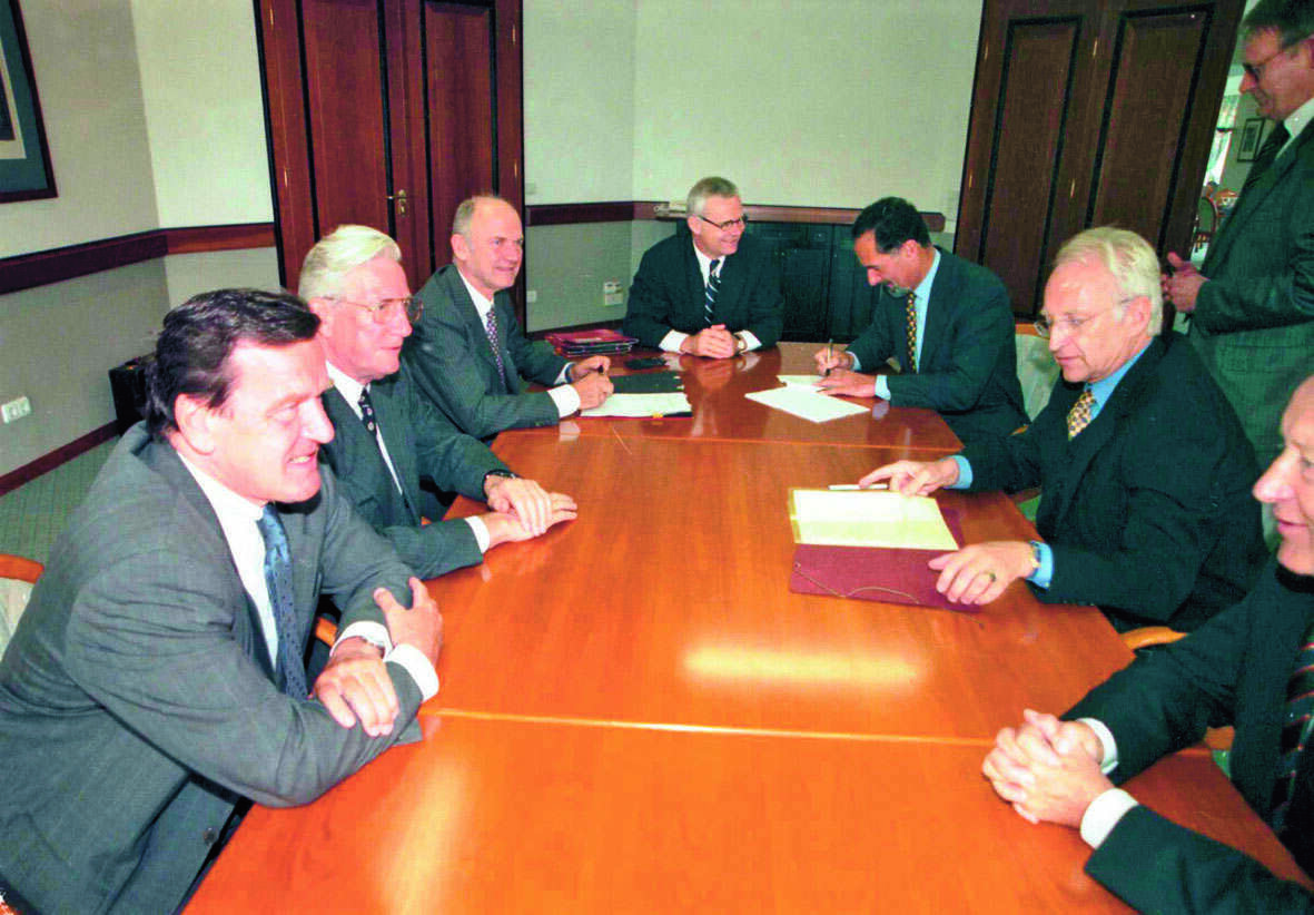 The History of Bentley | Volkswagen Group