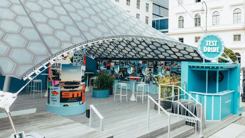 IAA Open Space: Starke Markenpräsenz im Zeichen des Porsche-Wappens ...