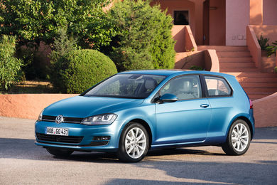 The new Golf. Das Auto. International Driving Presentation | Volkswagen ...