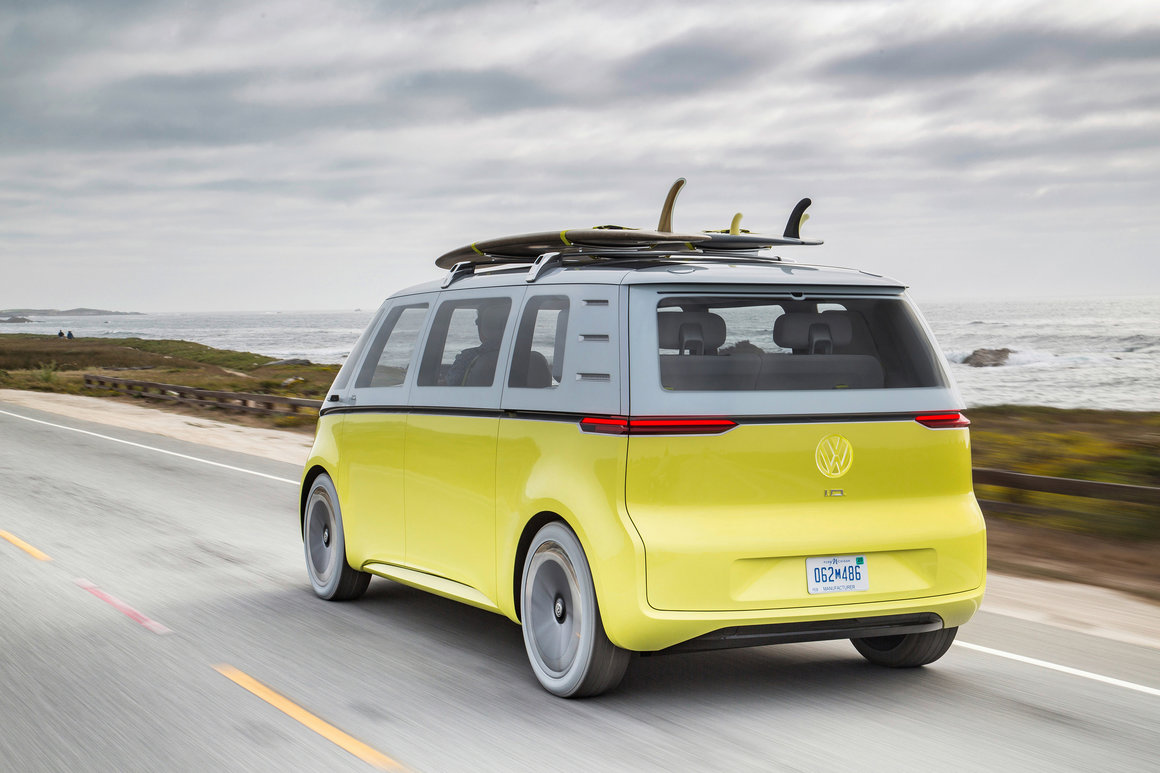 ID. BUZZ – Volkswagen presents the Microbus of the future in California ...