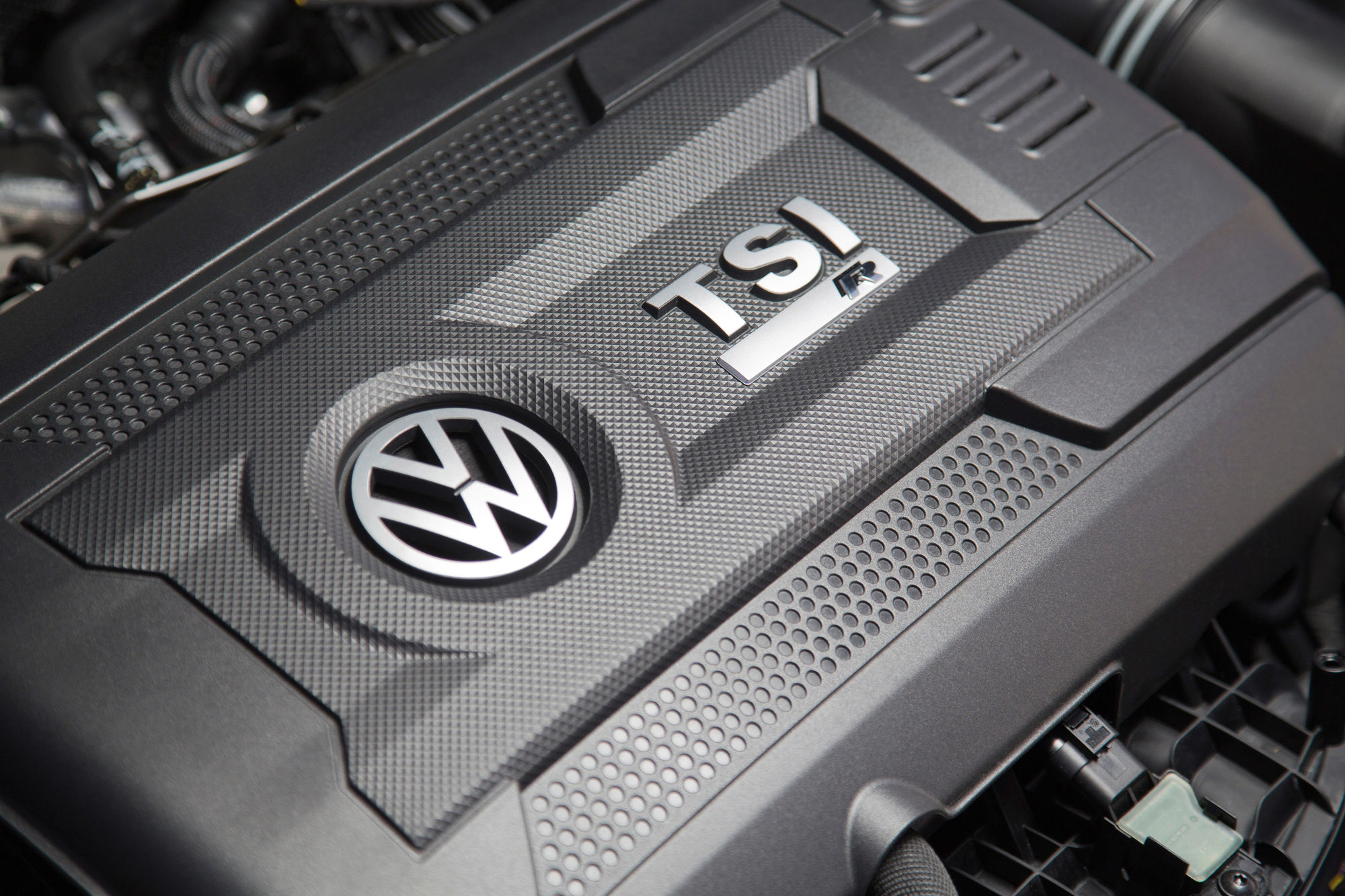 TSI engine of the Golf R | Volkswagen Newsroom