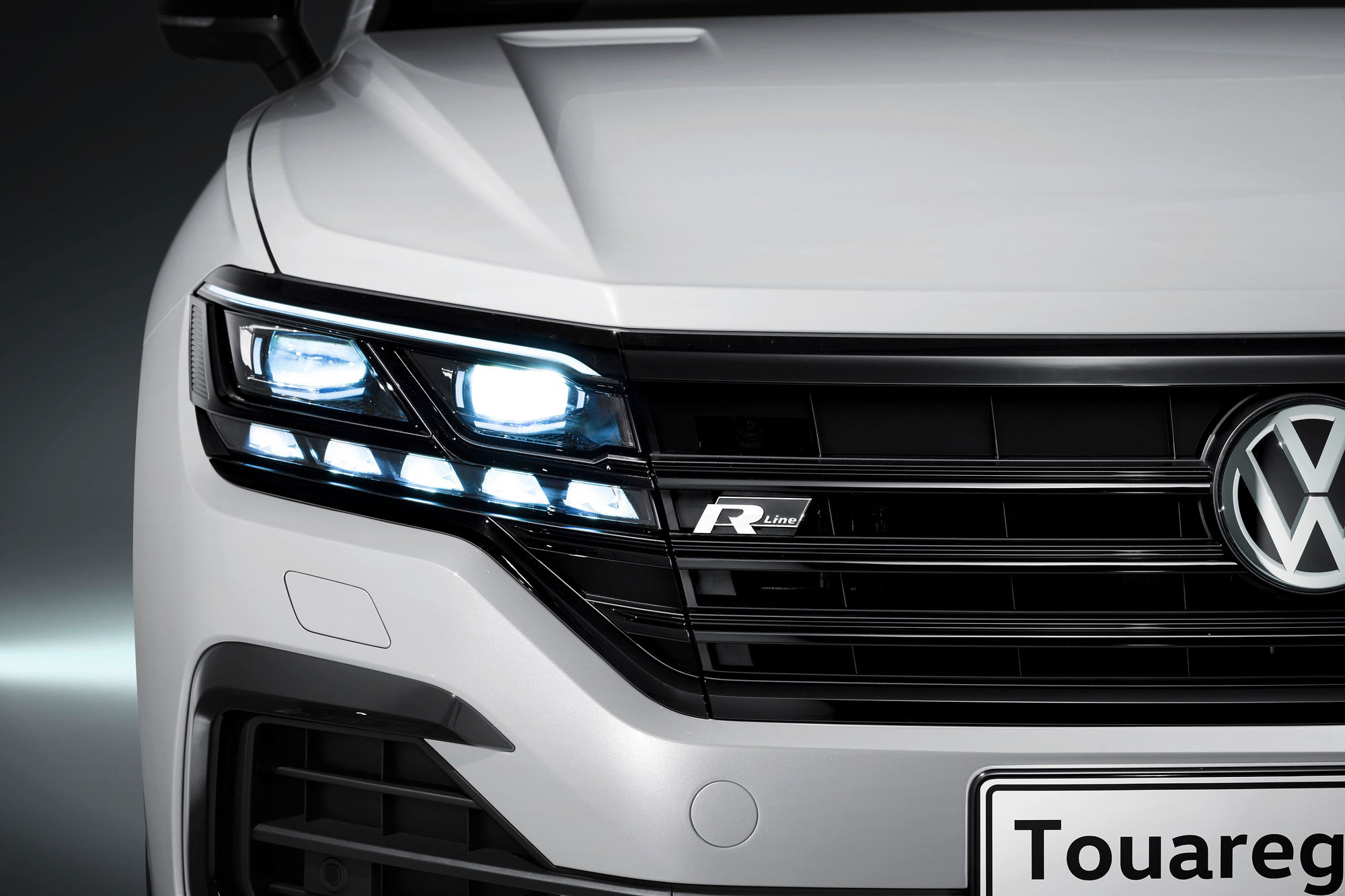 Light systems – As bright as day at night with the LED matrix ...