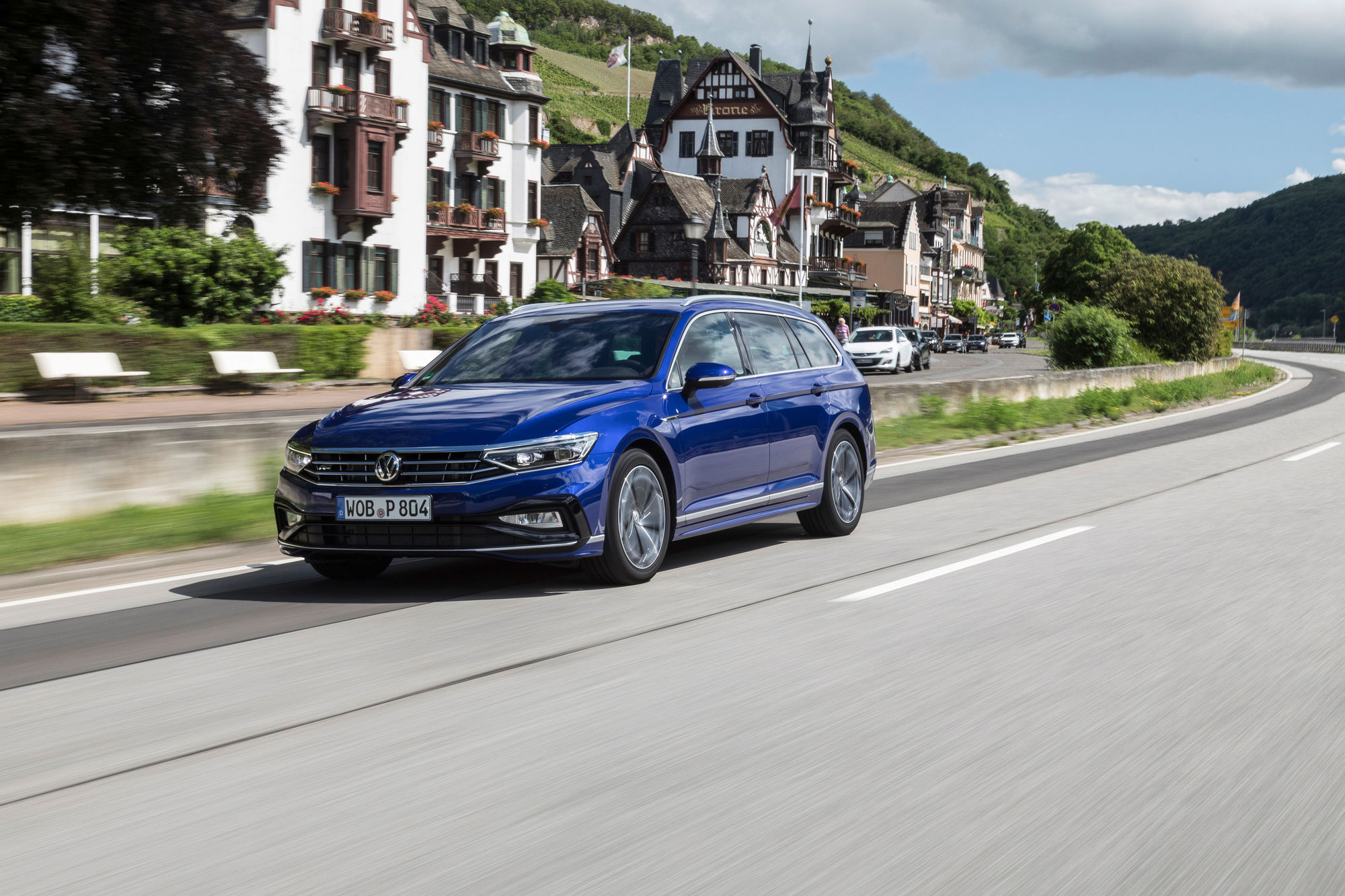 The new Passat: the world’s most successful mid-range model will be the ...