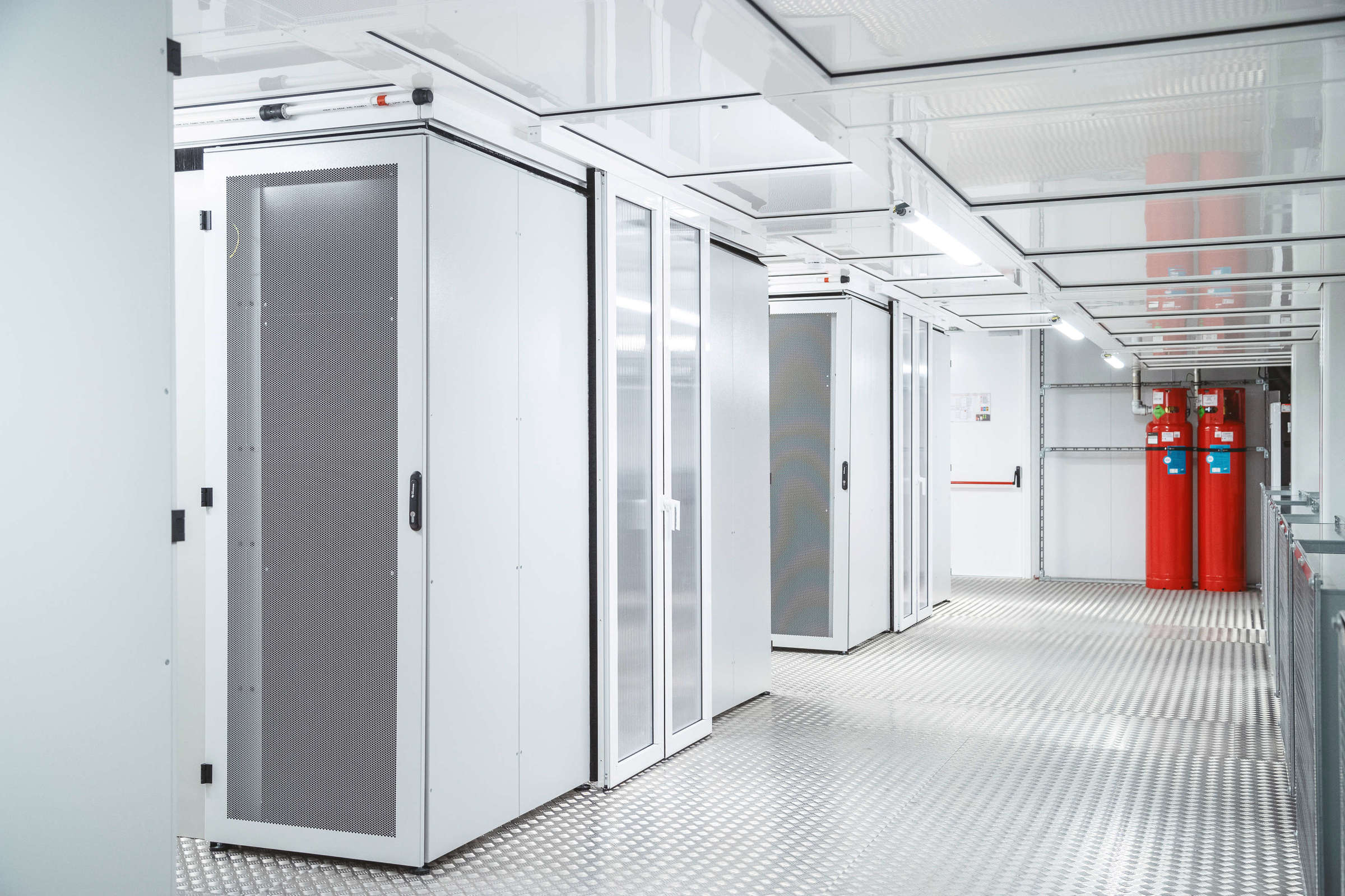 Green Computing Performance: Volkswagen opens carbon neutral data ...