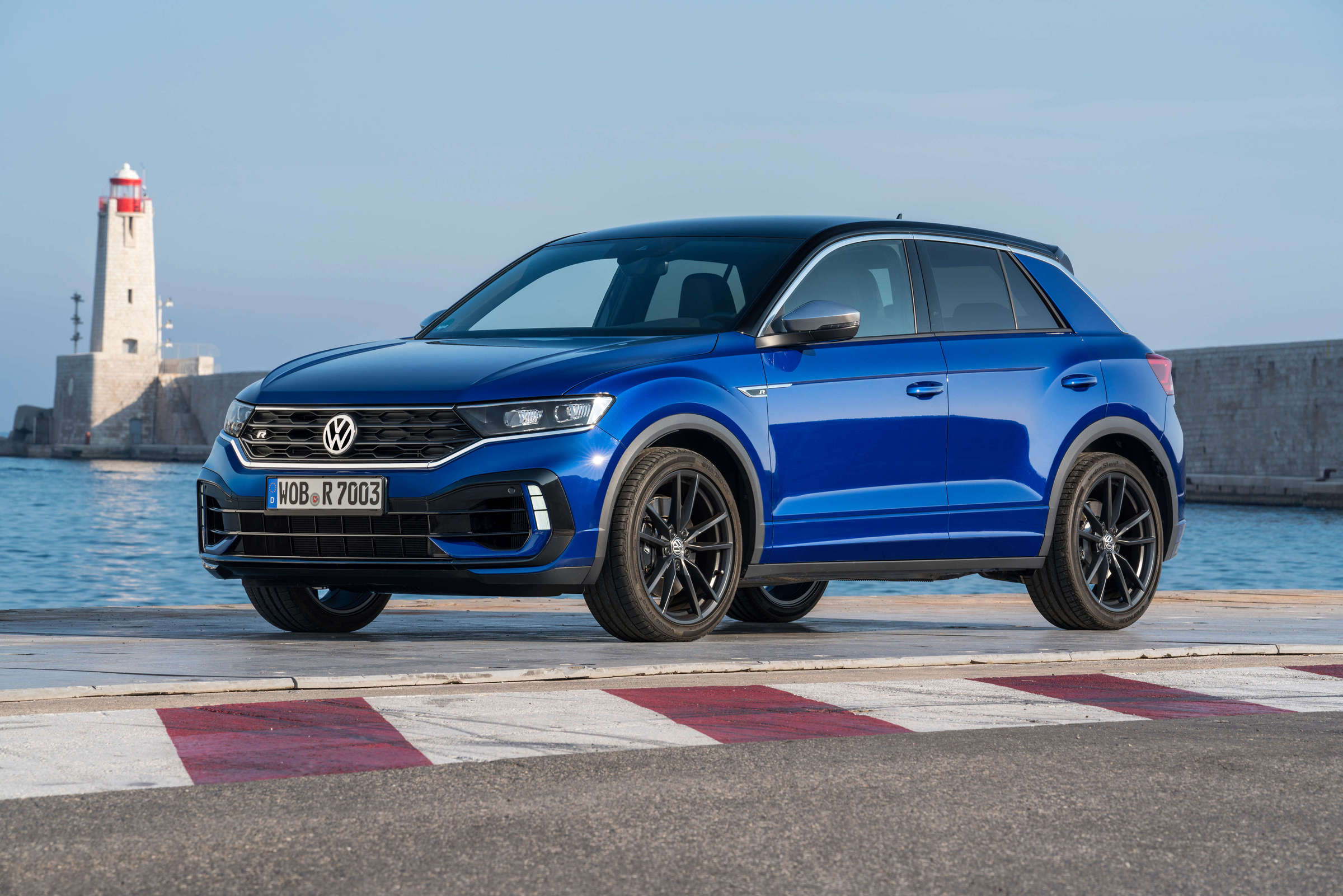 The new T-Roc R: outstanding performance and sporty lifestyle ...