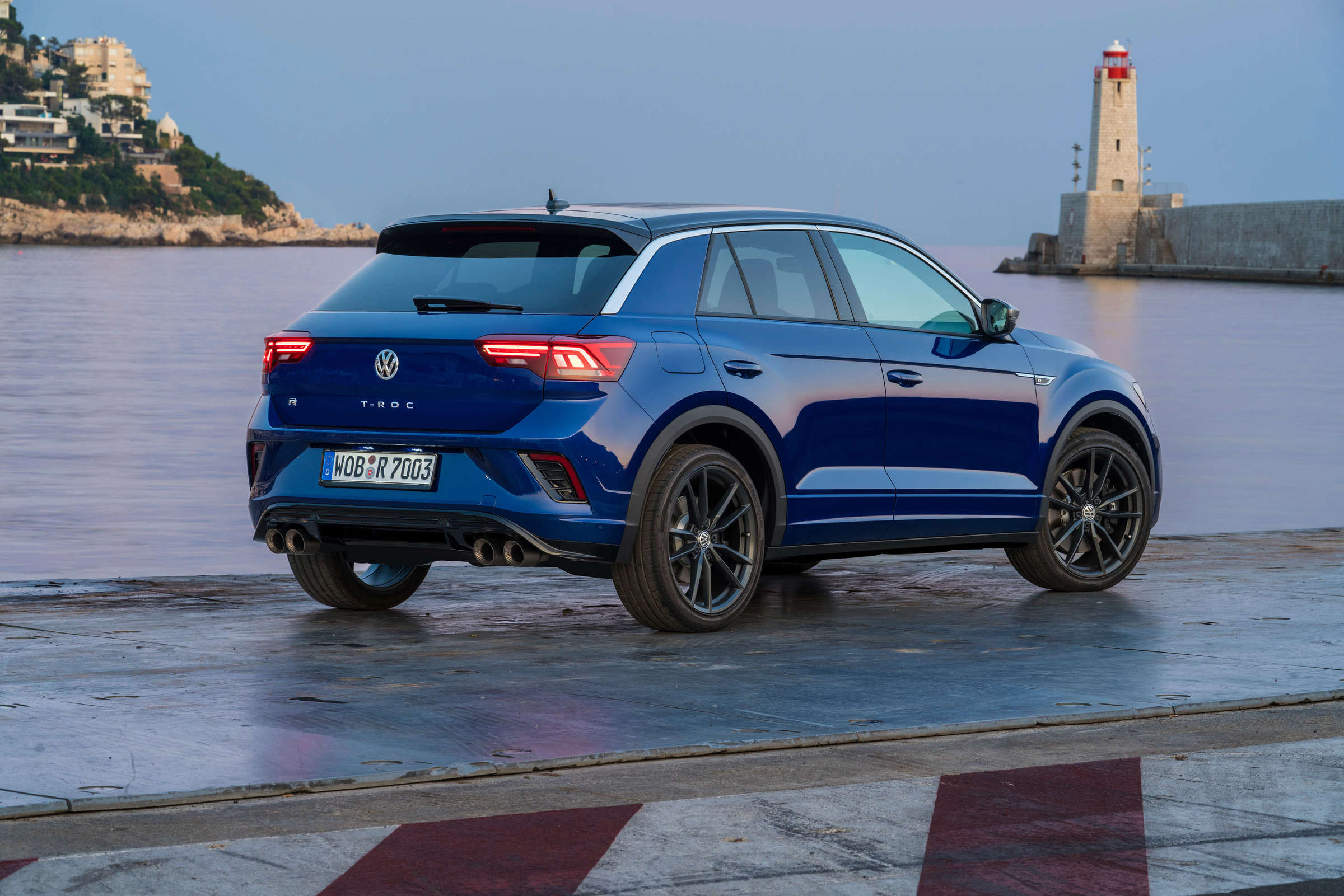 The new T-Roc R: outstanding performance and sporty lifestyle ...