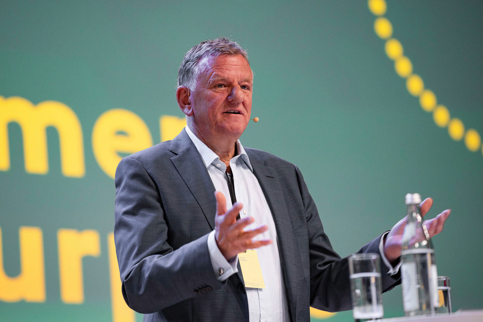 TRATON CEO Andreas Renschler sieht zunehmende Flexibilität und ...