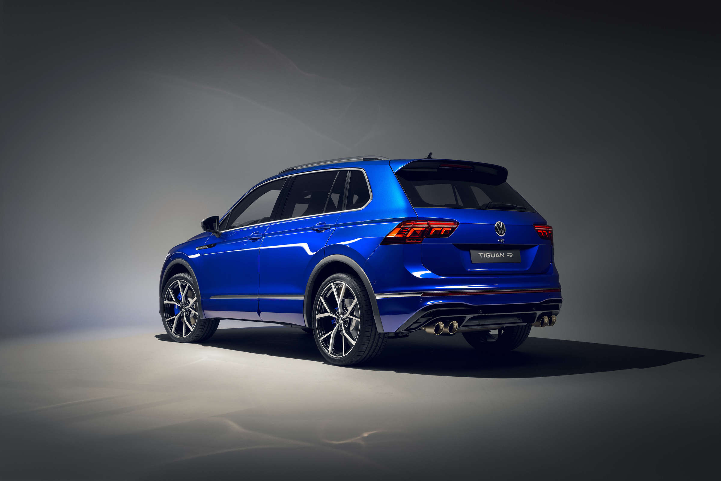Powerful 320 PS Performance version of the successful SUV: new Tiguan R ...
