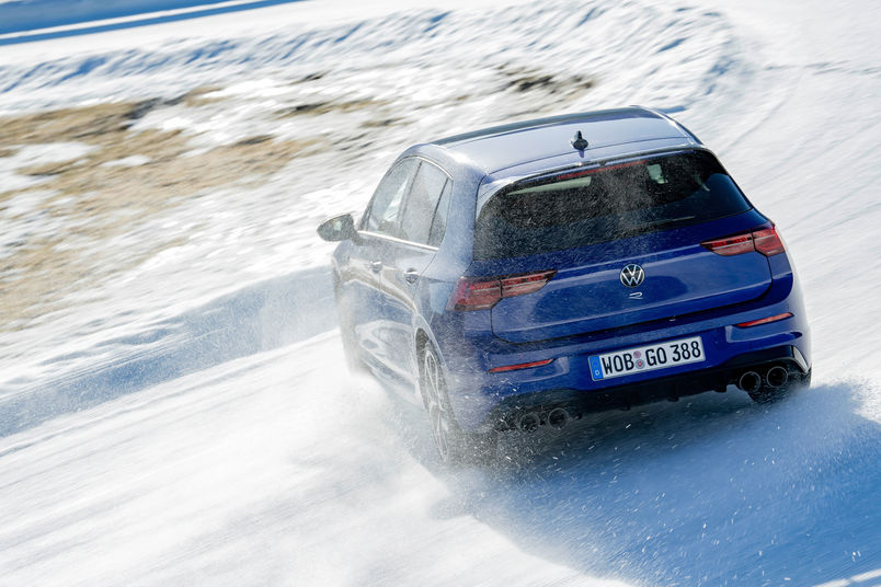 Performance of new Golf R sets new standards | Volkswagen Newsroom