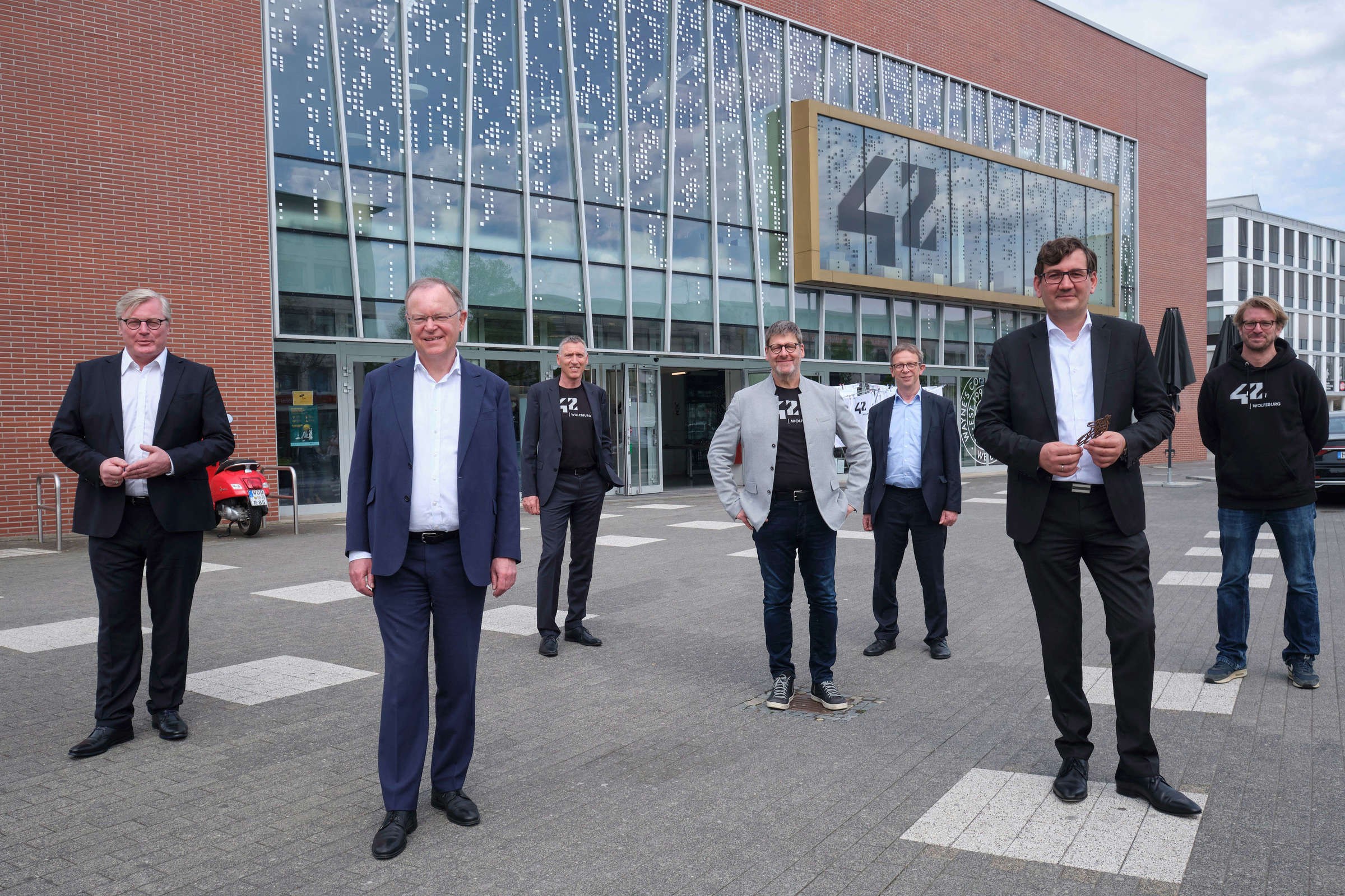 A boost for the digital age – Programming school “42 Wolfsburg” starts ...