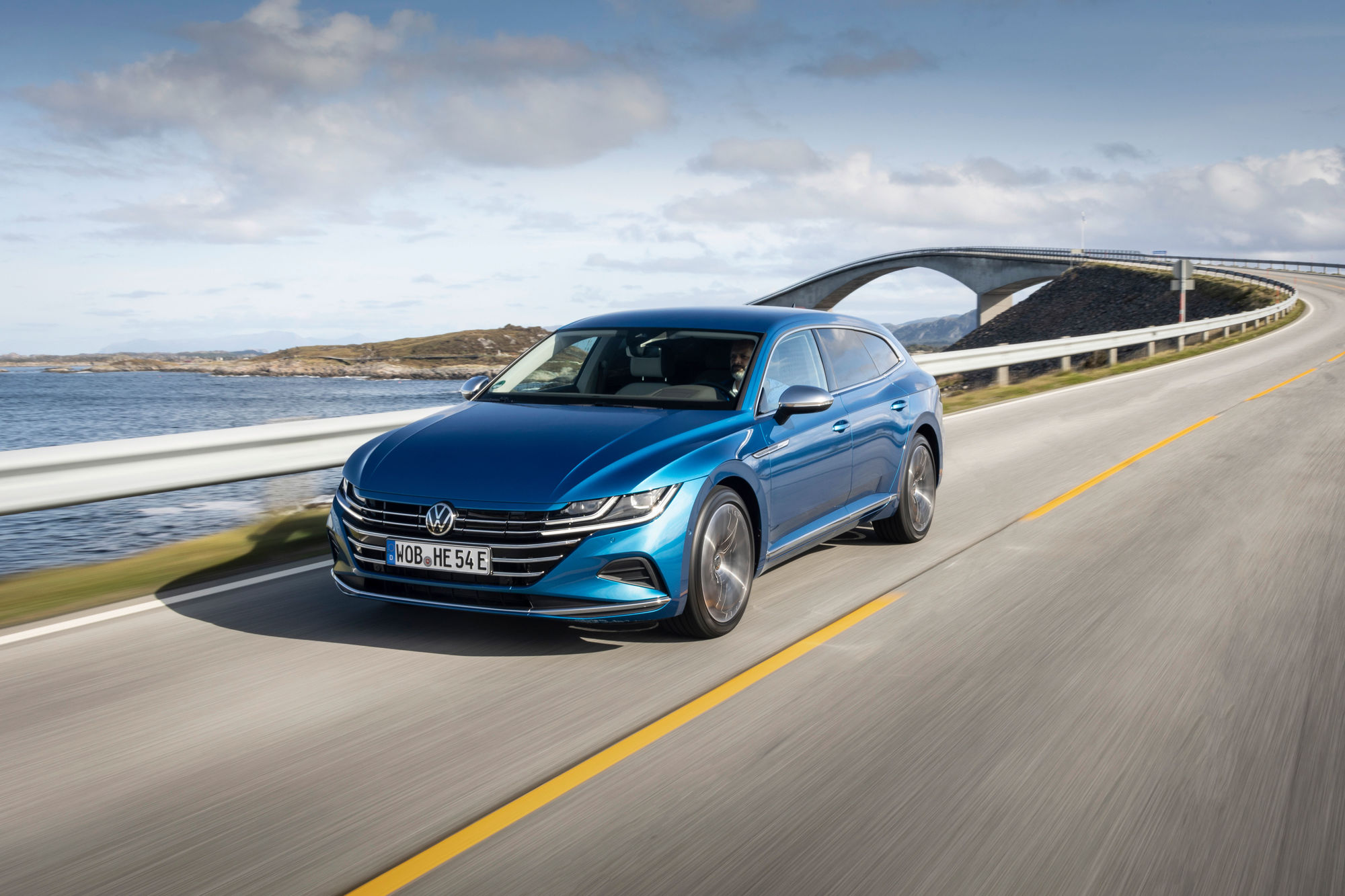 Zero local emissions: Arteon and Arteon Shooting Brake available with ...