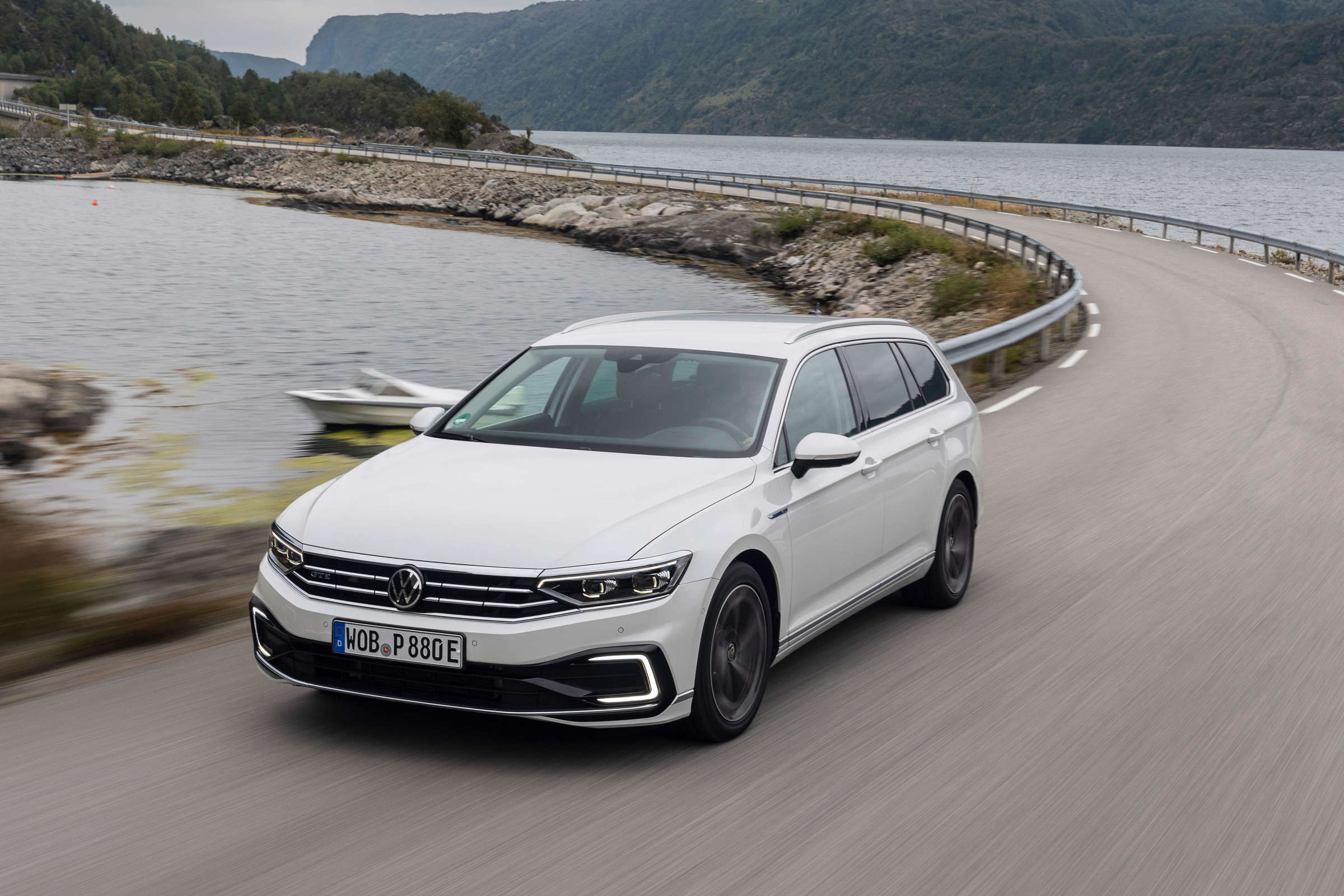The new Passat: the world’s most successful mid-range model will be the ...