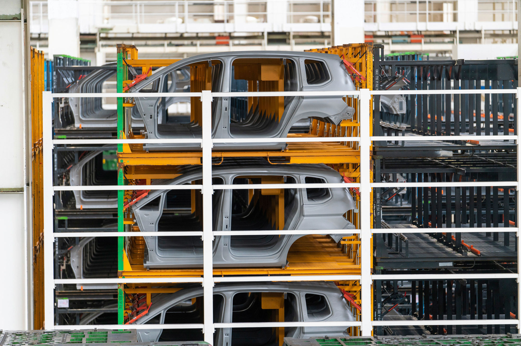 Volkswagen plant Wolfsburg - Press shop | Volkswagen Newsroom