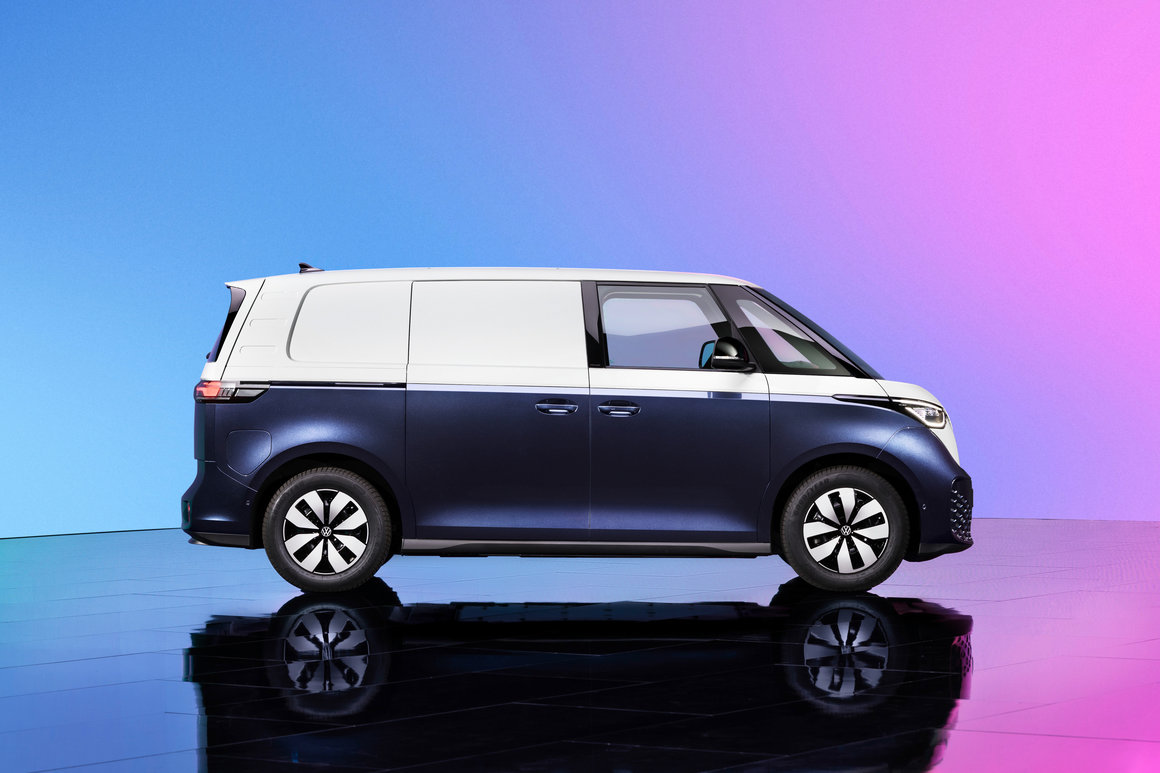 A Bulli for the all-electric future: World premiere of the new ID. Buzz ...