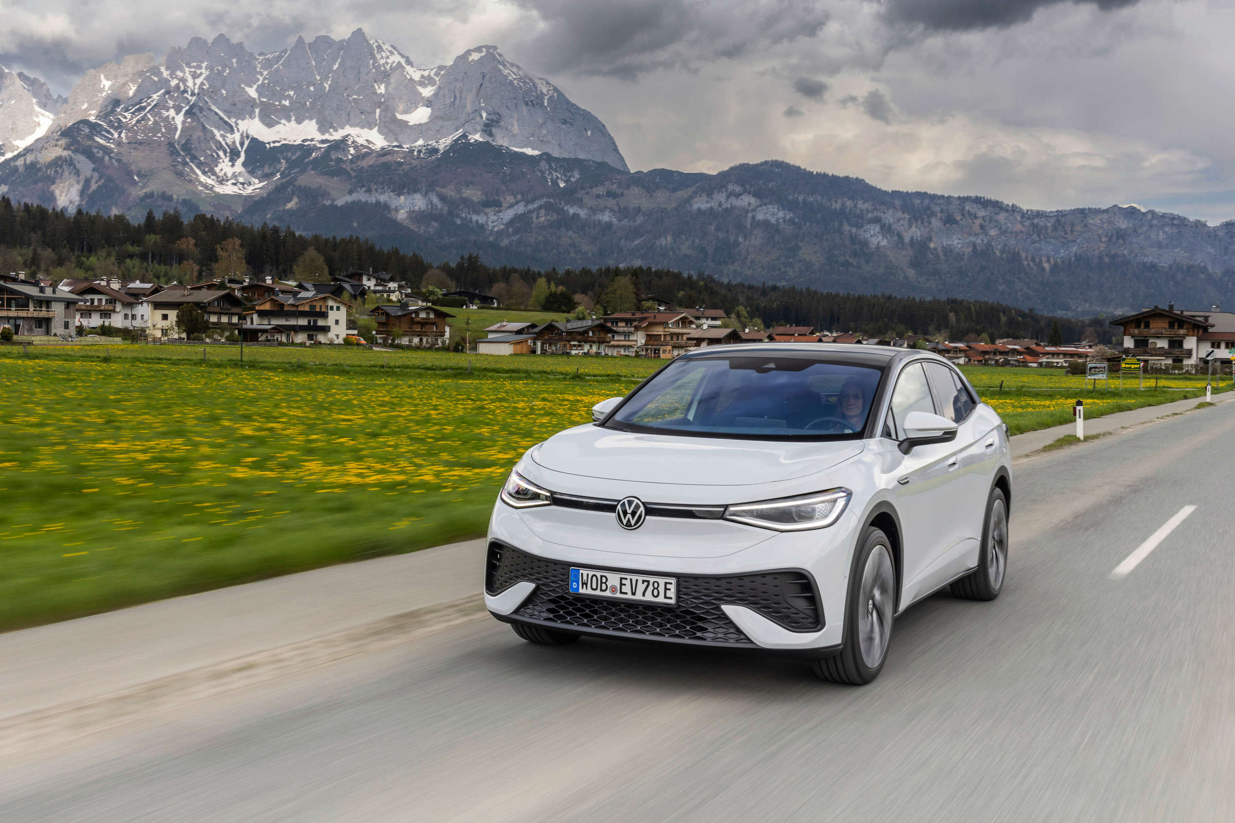 International vehicle presentation: Volkswagen ID.5 and ID.5 GTX ...