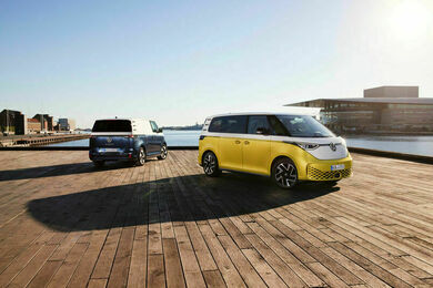 The new ID. Buzz and ID. Buzz Cargo - International Media Drive ...