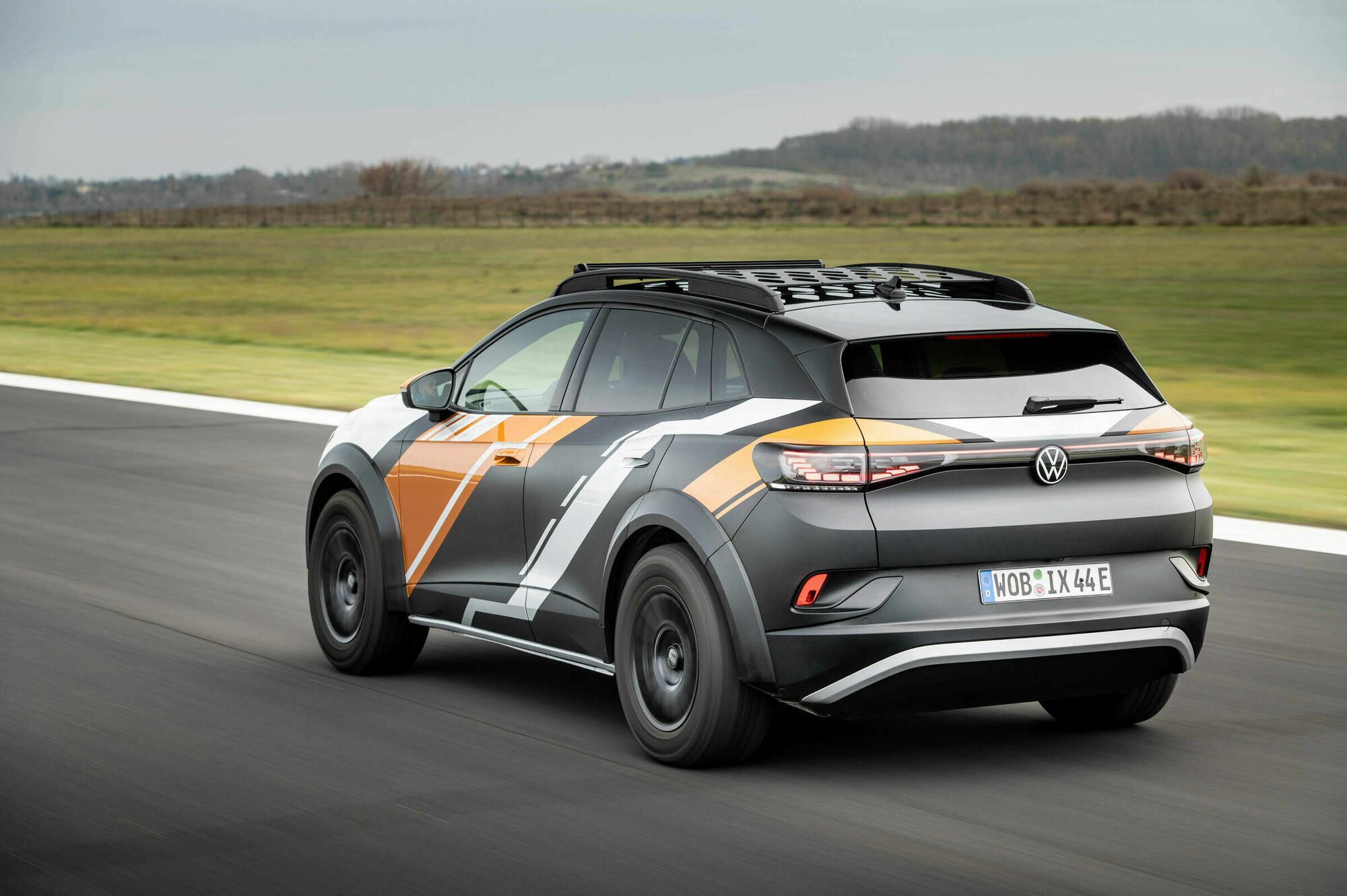 Volkswagen presents all-electric ID. XTREME off-road concept car in ...
