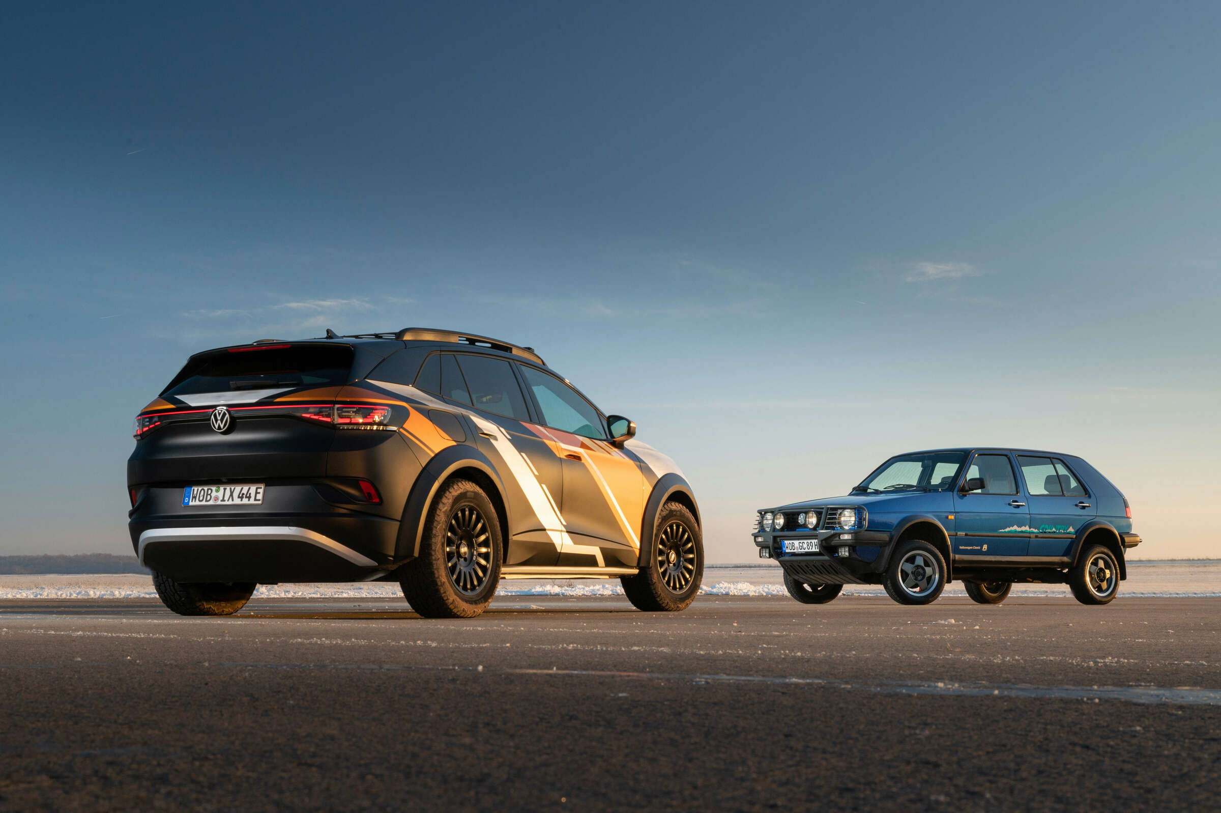 Volkswagen ID. XTREME off-road concept car and Golf II Country ...