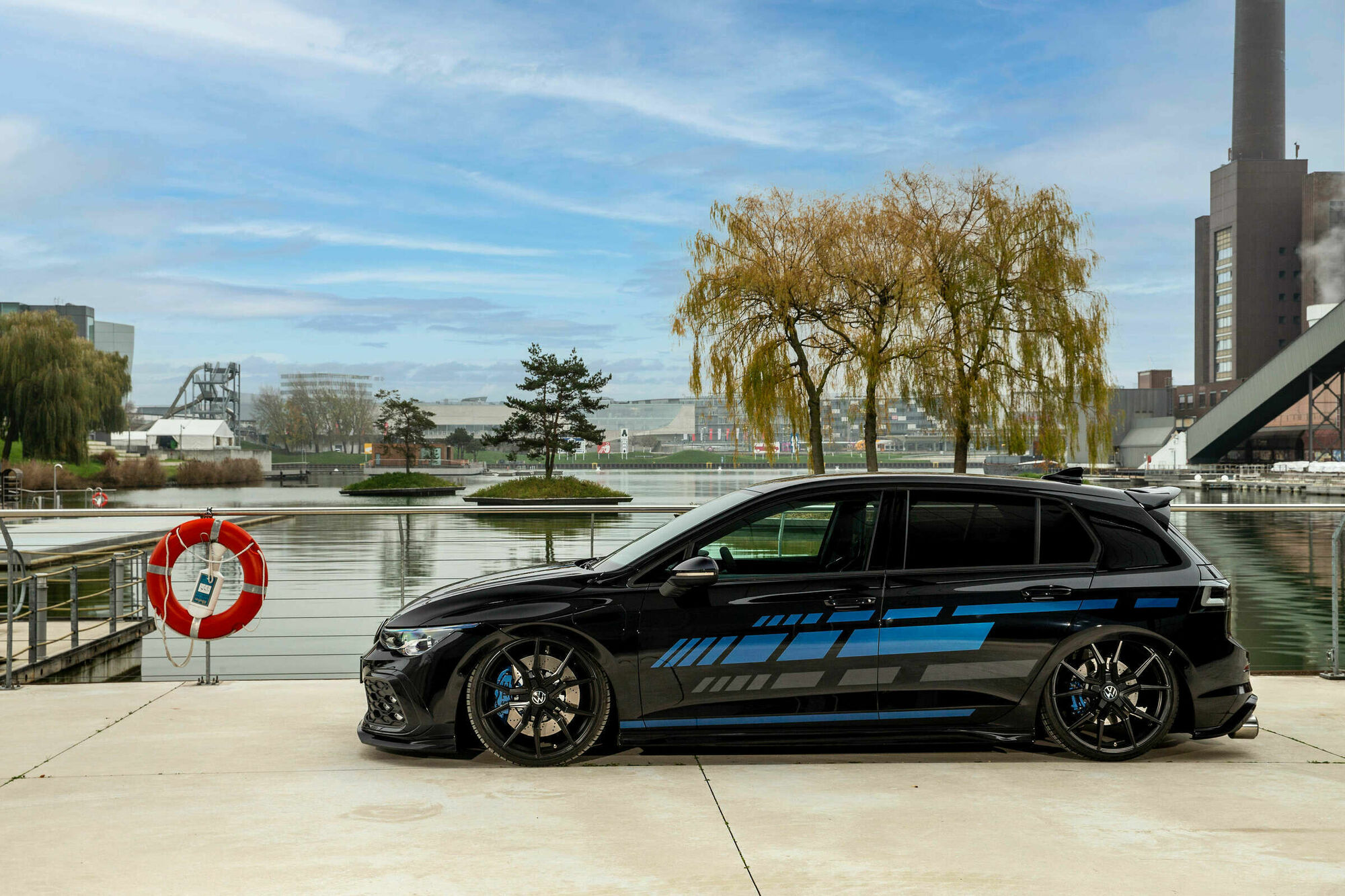 Apprentice project Golf GTE “Meteora 2022“ | Volkswagen Newsroom