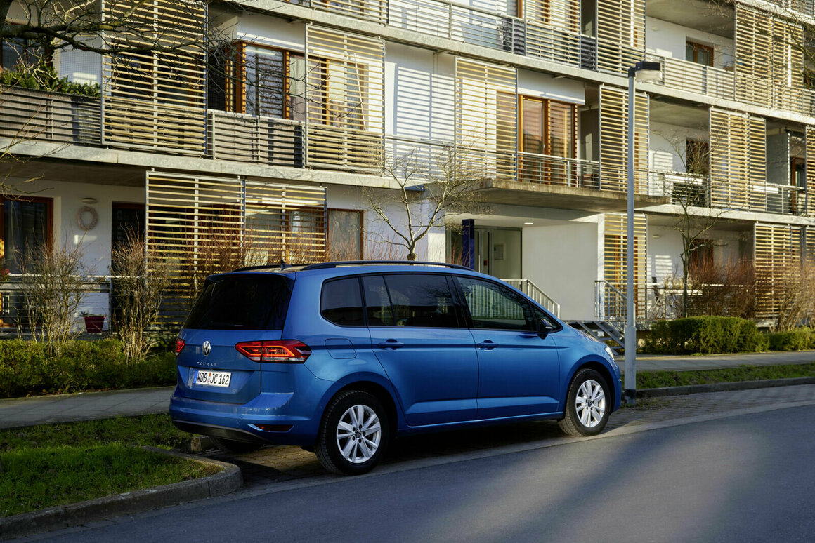 Happy Birthday, Touran! – More than a family car for 20 years ...