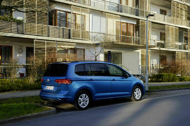 Happy Birthday, Touran! – More than a family car for 20 years ...