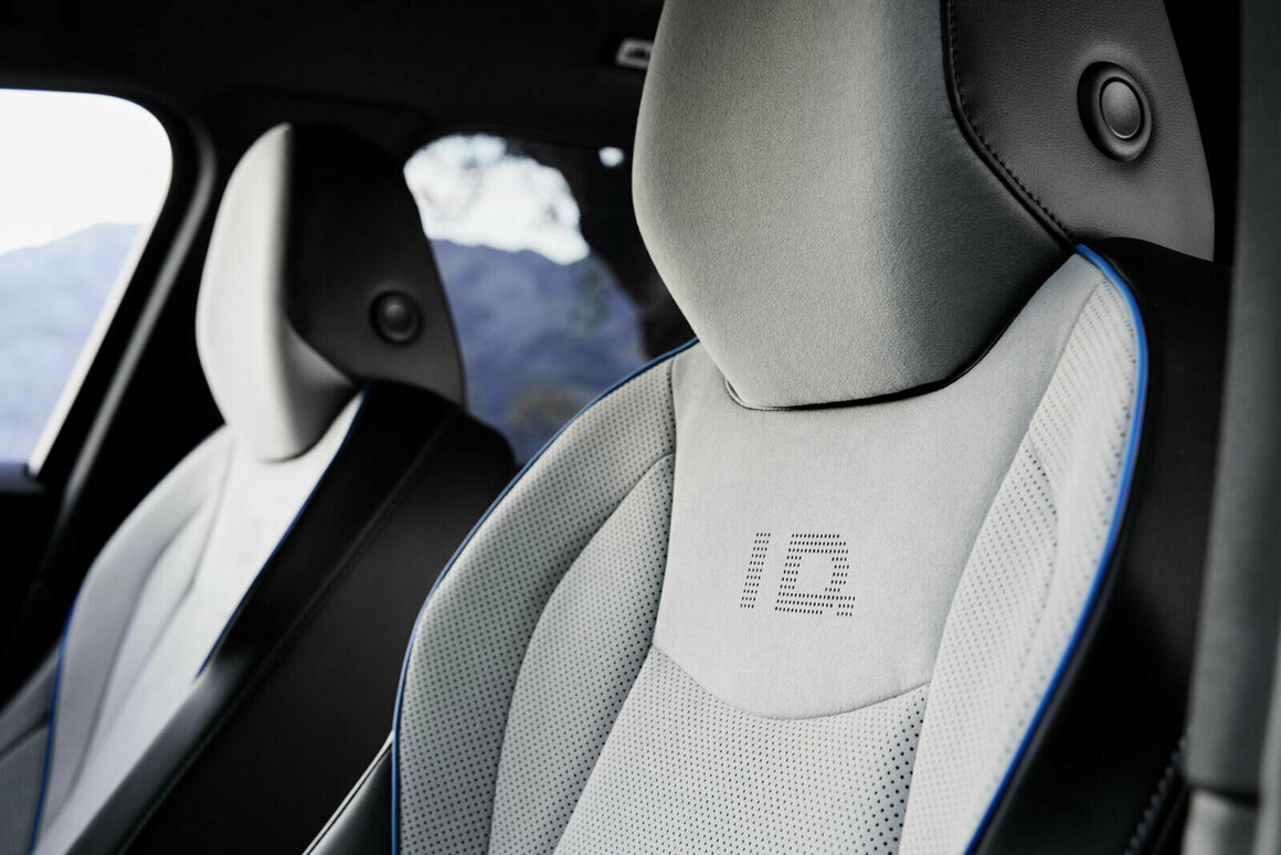 Relaxed journeys in the new ID.7 with ergoActive premium seats ...