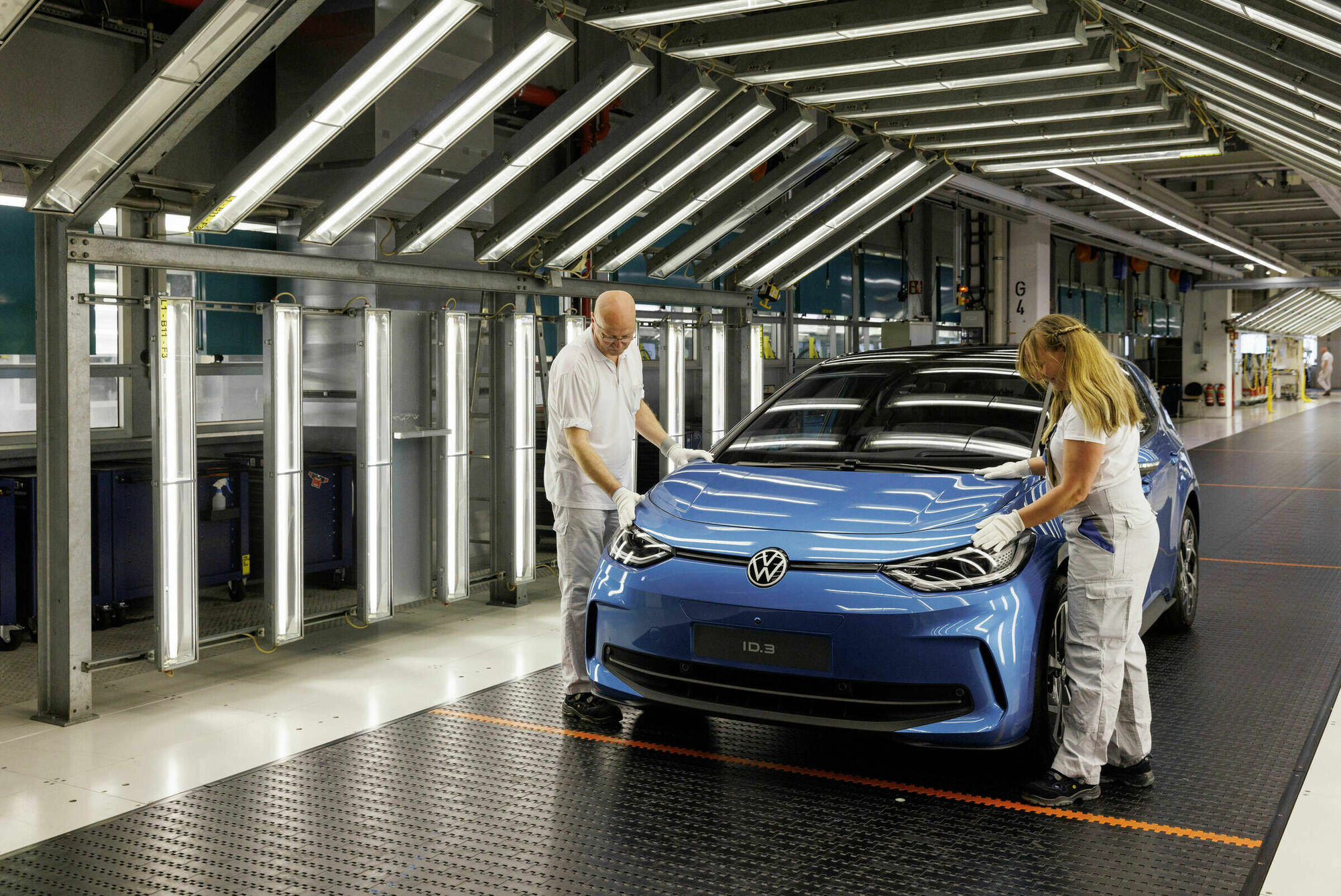 Produktion des Volkswagen ID.3 im Fahrzeugwerk Zwickau | Volkswagen ...