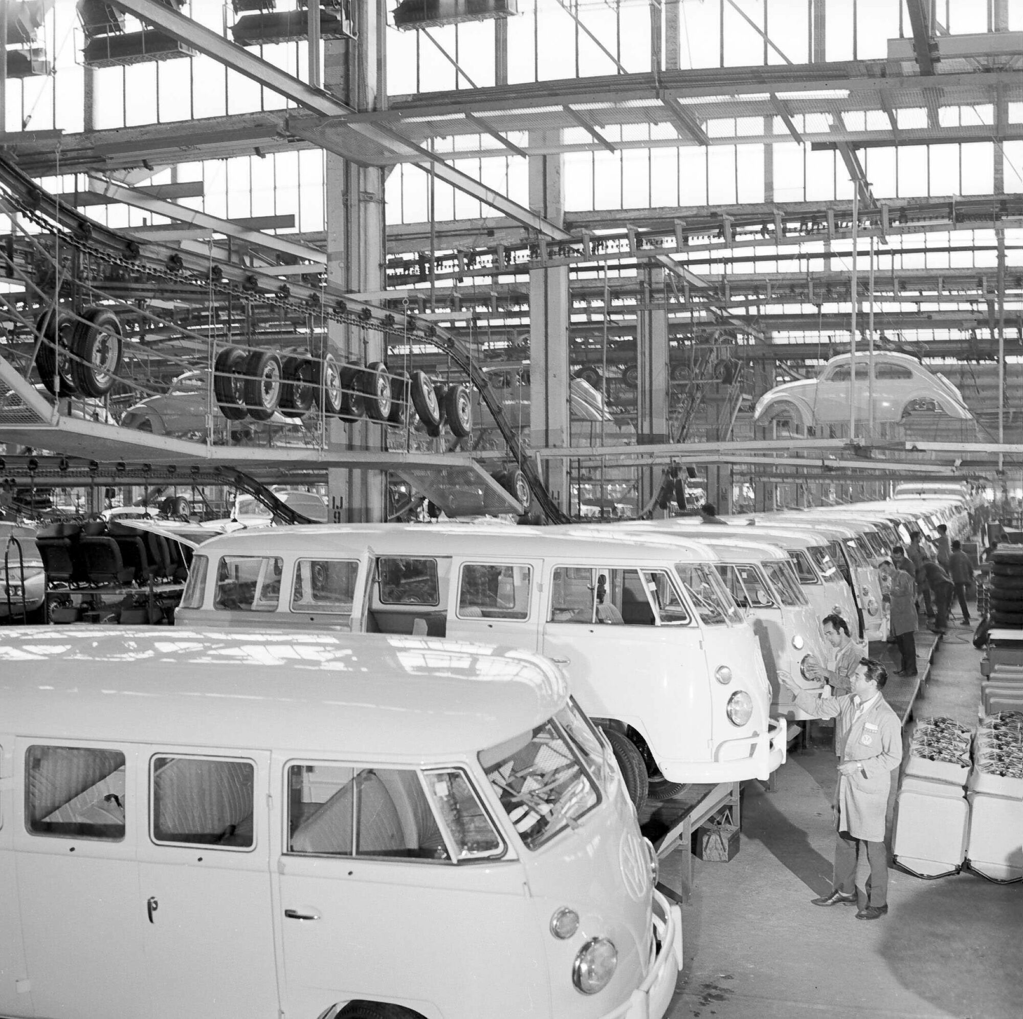 70 years Volkswagen in Brazil: Volkswagen Passenger Cars invests one ...