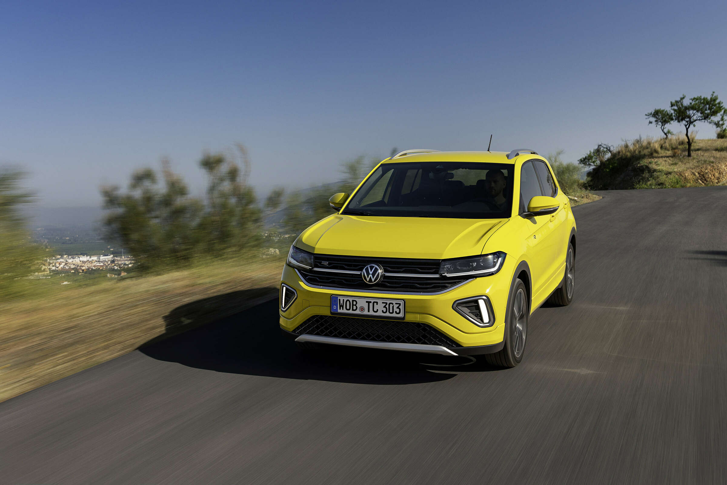 Most compact Volkswagen SUV is better than ever: the new T-Cross is now ...