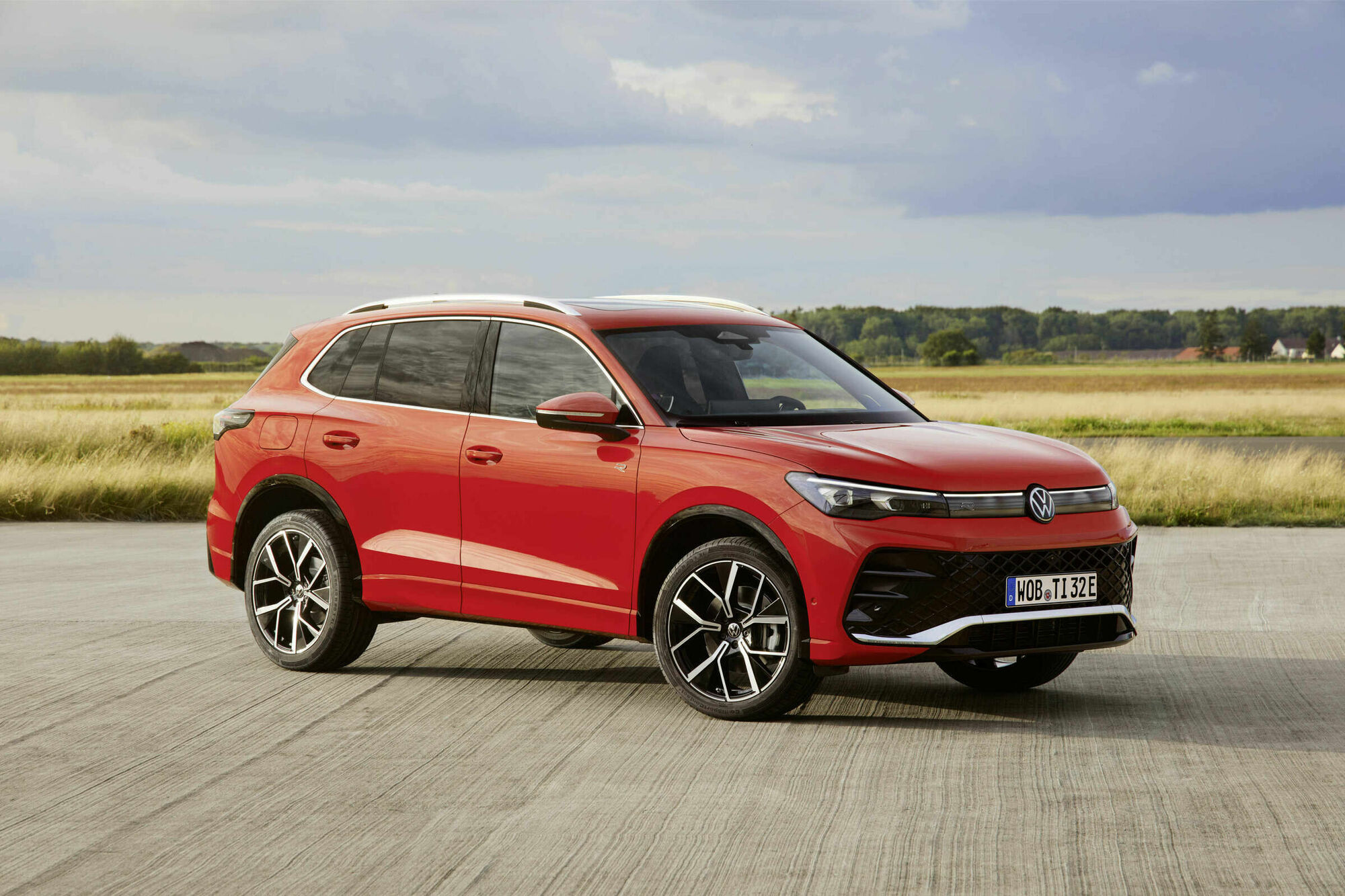 New Tiguan awarded 5 stars in current Euro NCAP safety assessment ...