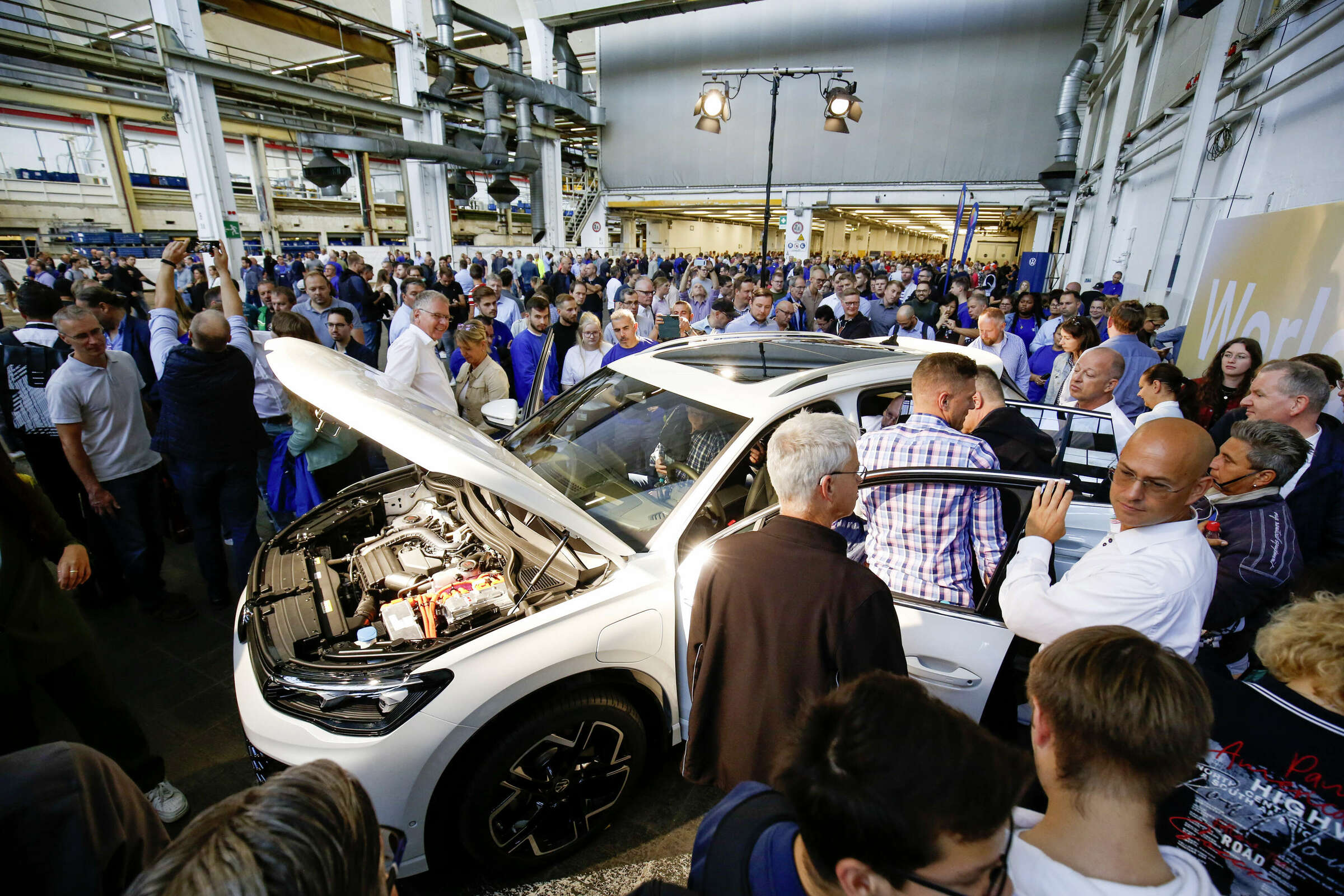 Tiguan redesign: Volkswagen’s bestseller celebrates world premiere ...