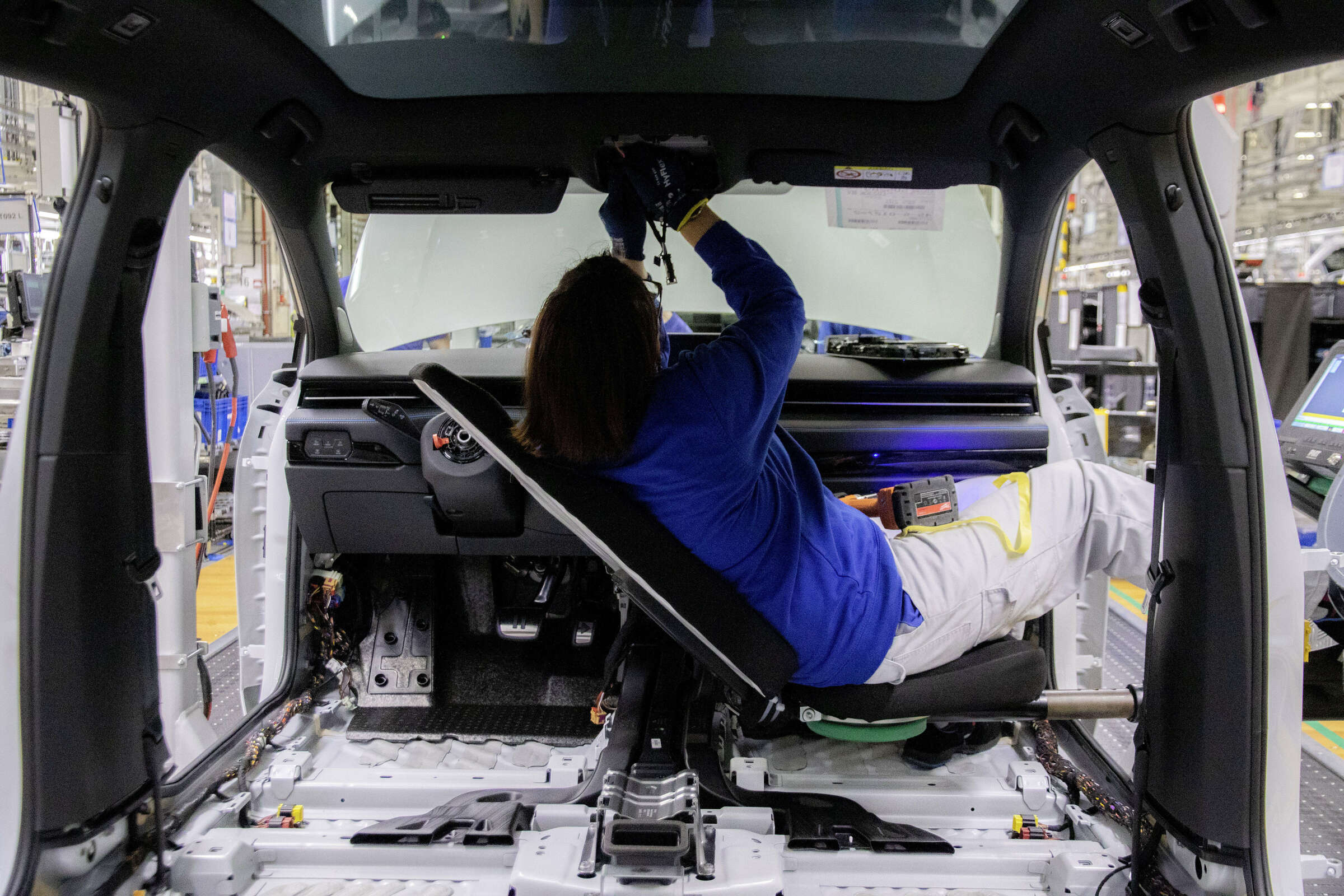 Volkswagen plant Emden – MEB Production | Volkswagen Newsroom