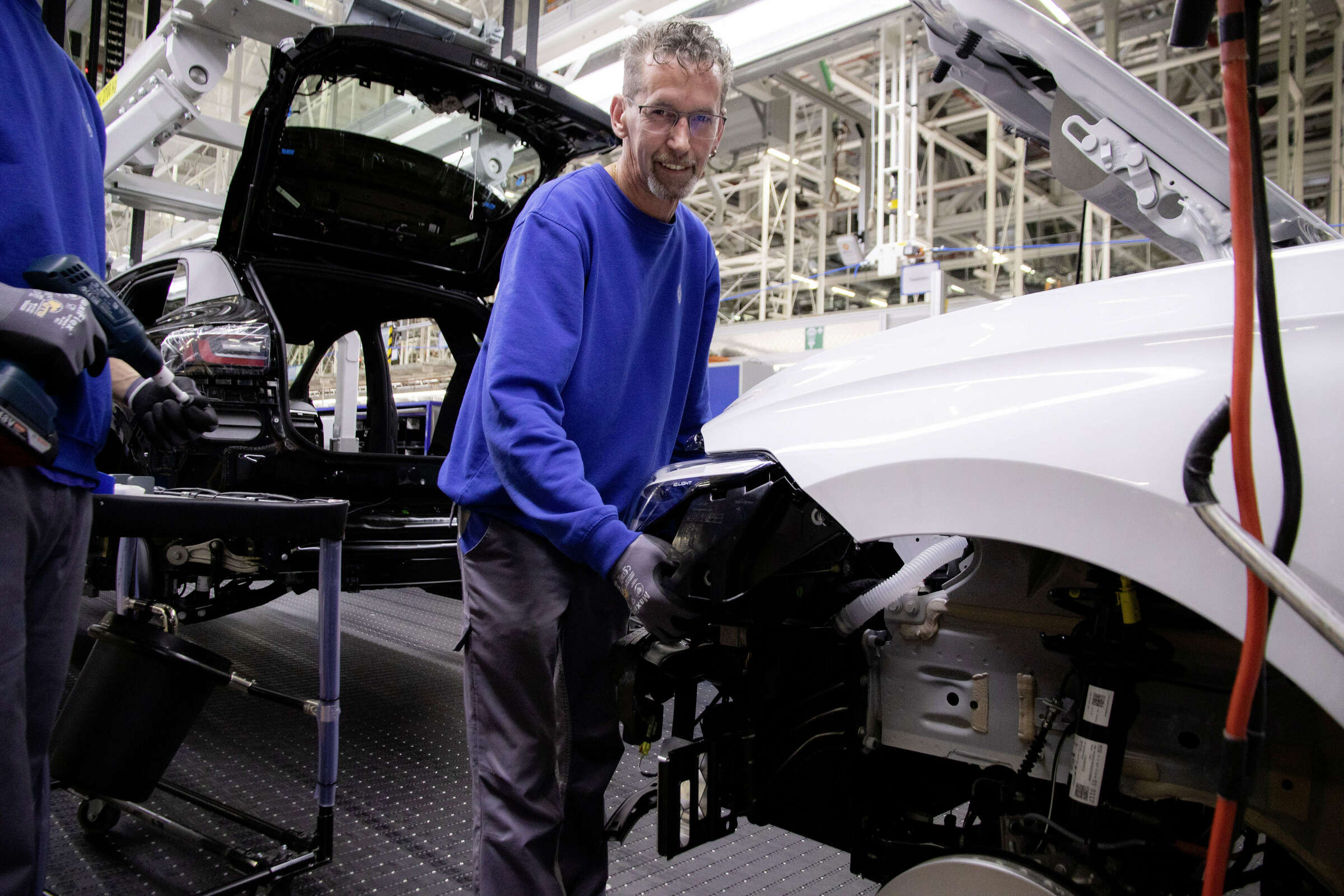Volkswagen plant Emden – MEB Production | Volkswagen Newsroom