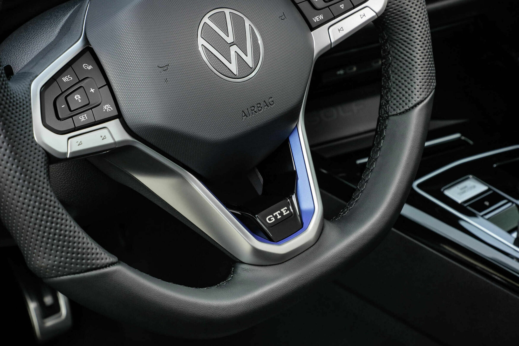 World premiere to mark the 50th anniversary: the new Golf is more ...