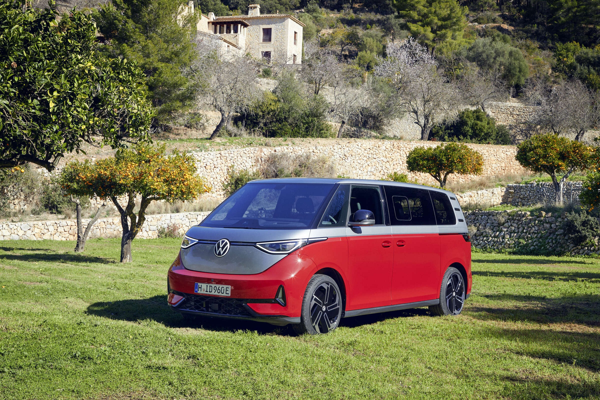 World premiere of the new ID. Buzz GTX with 4MOTION all-wheel drive | Volkswagen Newsroom