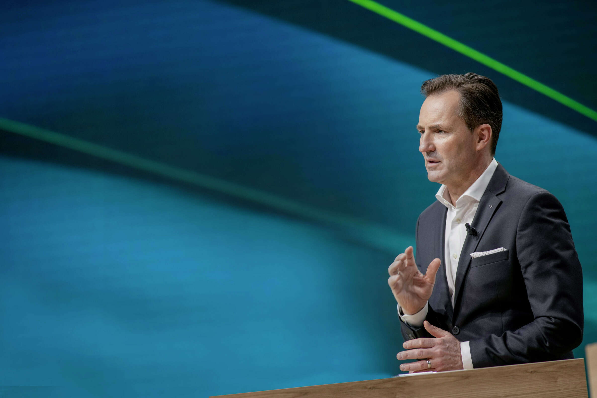 Curriculum vitae: Thomas Schäfer | Volkswagen Newsroom