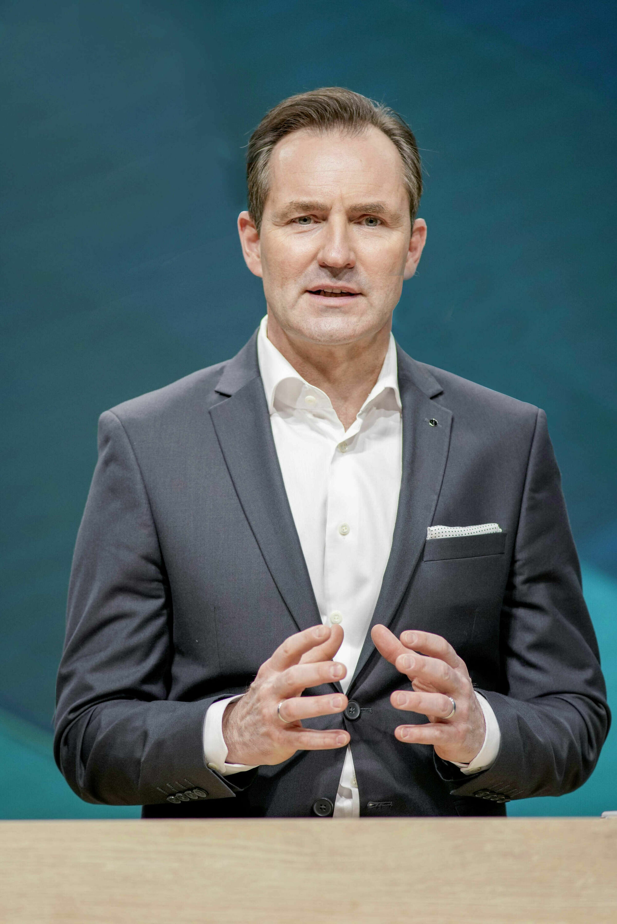 Curriculum vitae: Thomas Schäfer | Volkswagen Newsroom