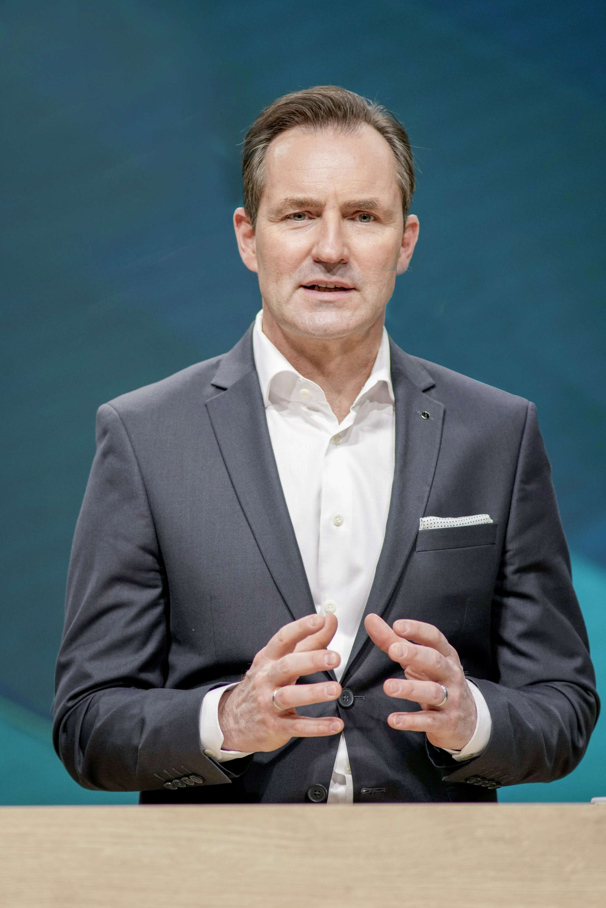 Curriculum vitae: Thomas Schäfer | Volkswagen Newsroom