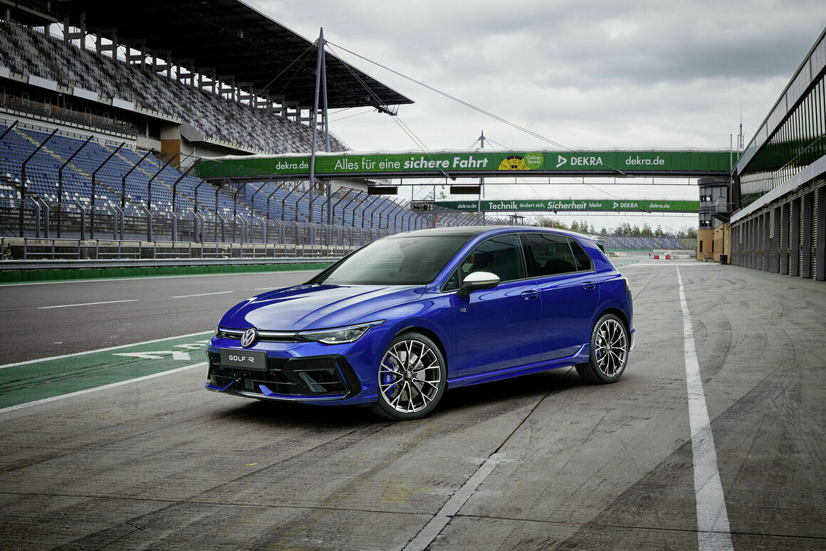 World premiere for the most powerful Golf: New R and R Variant launch ...
