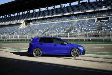 The new Golf R and Golf R Variant - World premiere | Volkswagen Newsroom