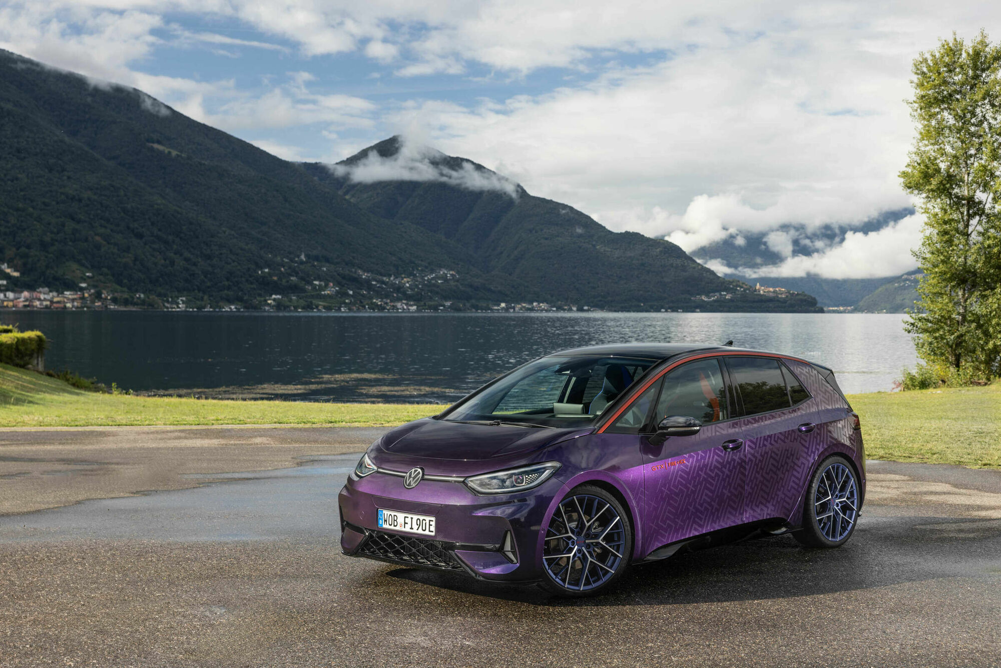 Hot and cold one-off: Premiere for the ID.3 GTX FIRE+ICE at the ID ...