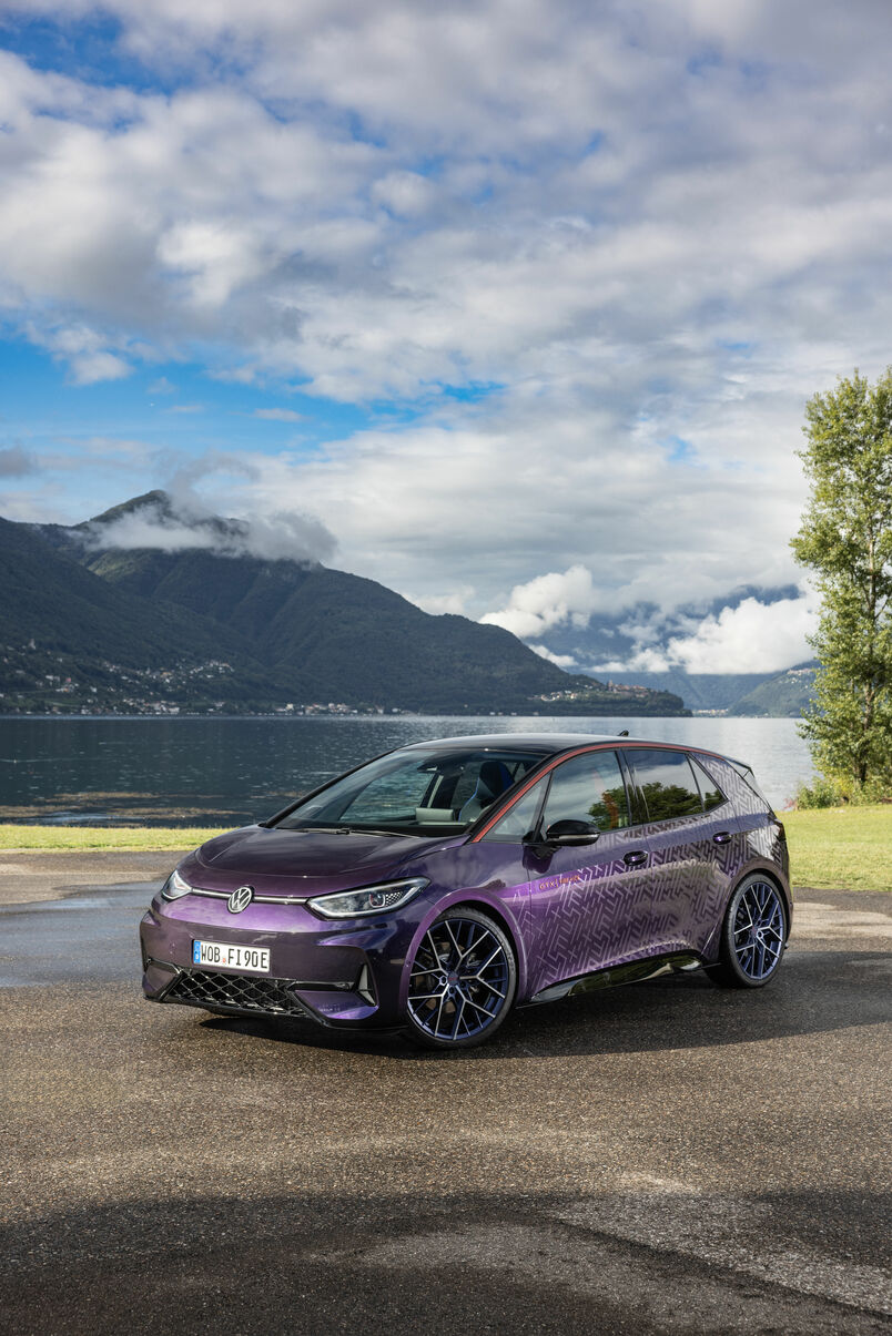 Hot and cold one-off: Premiere for the ID.3 GTX FIRE+ICE at the ID ...