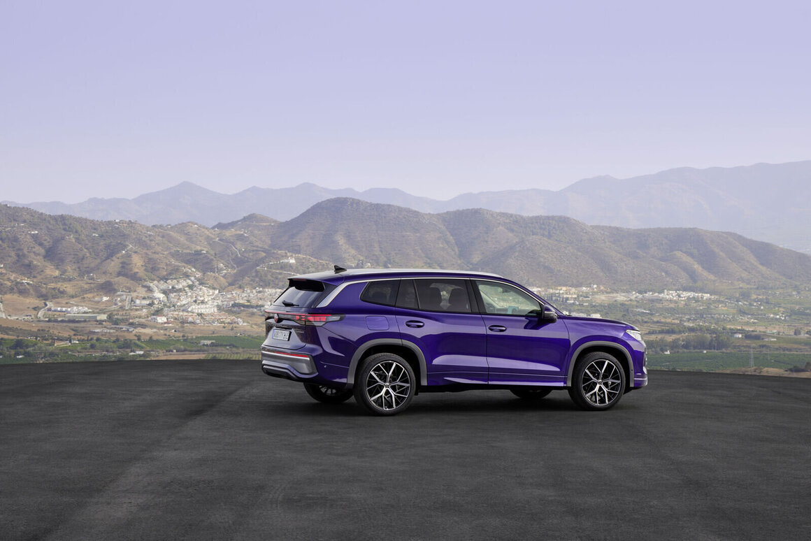 World premiere of the new Tayron: SUV all-rounder with up to seven ...