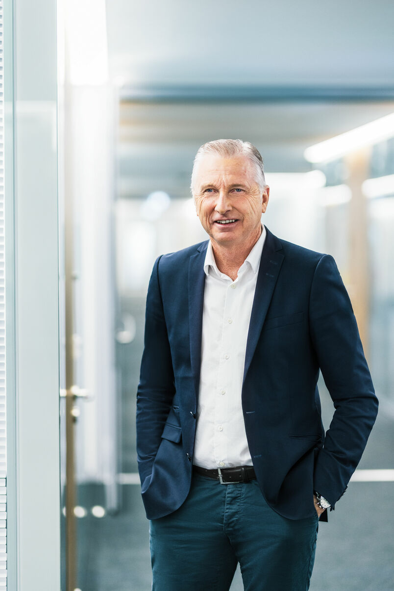 Curriculum vitae: David Powels | Volkswagen Newsroom