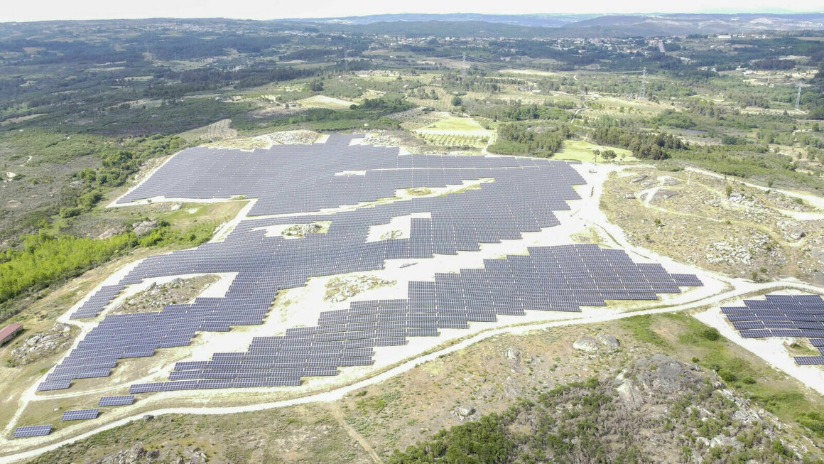 Green power for all ID. models on European roads: Volkswagen supports ...
