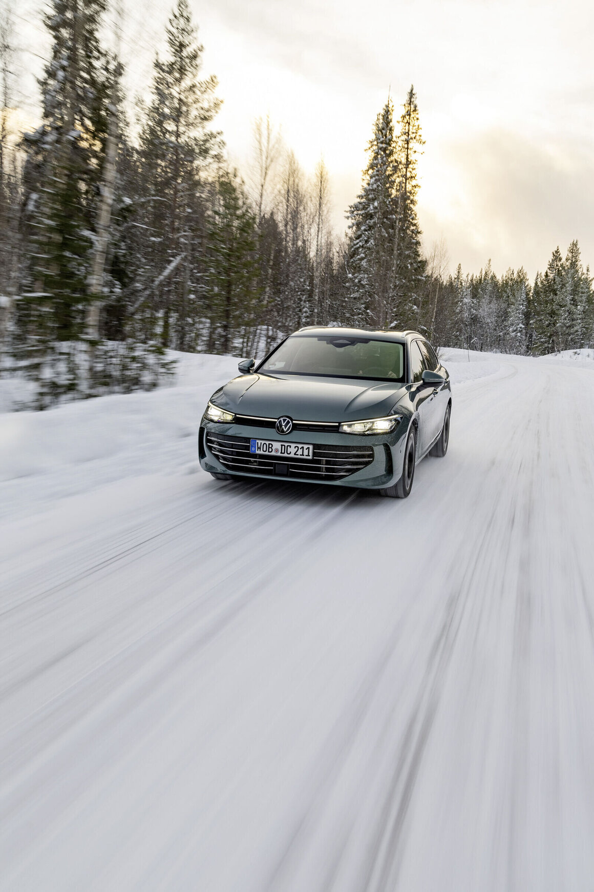 plug-in hybrid drives, TDI, 4MOTION – new Passat can now be ordered ...