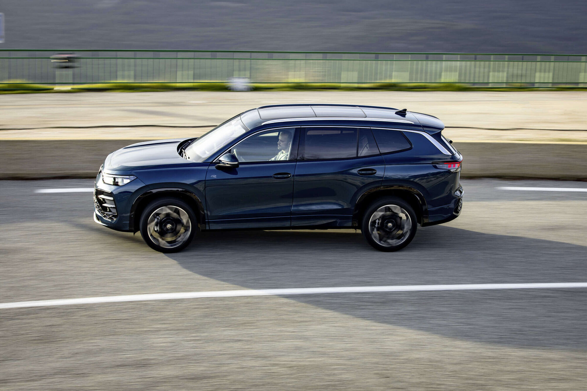 Weltpremiere des neuen Tayron: SUV-Allrounder mit bis zu sieben ...