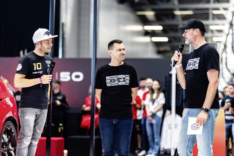 First the world premiere, then a class win: successful 24h Nürburgring ...